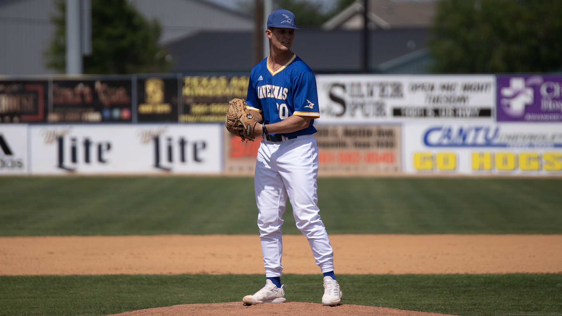 Javelinas fall in extras in game one of twin bill against ASU, second ...