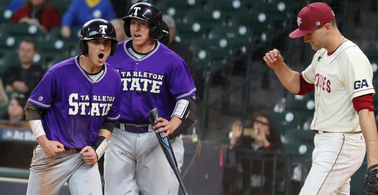 Texans’ resilience on full display in season-opening thriller at Minute ...