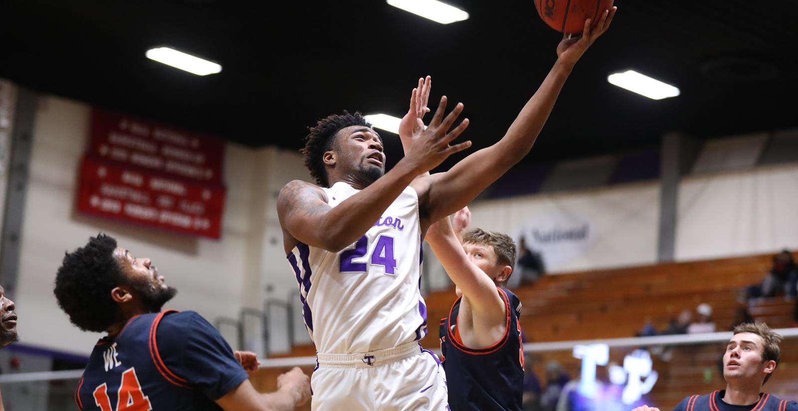 Texans fall to UT Tyler in Wisdom Gym - Tarleton State University Athletics