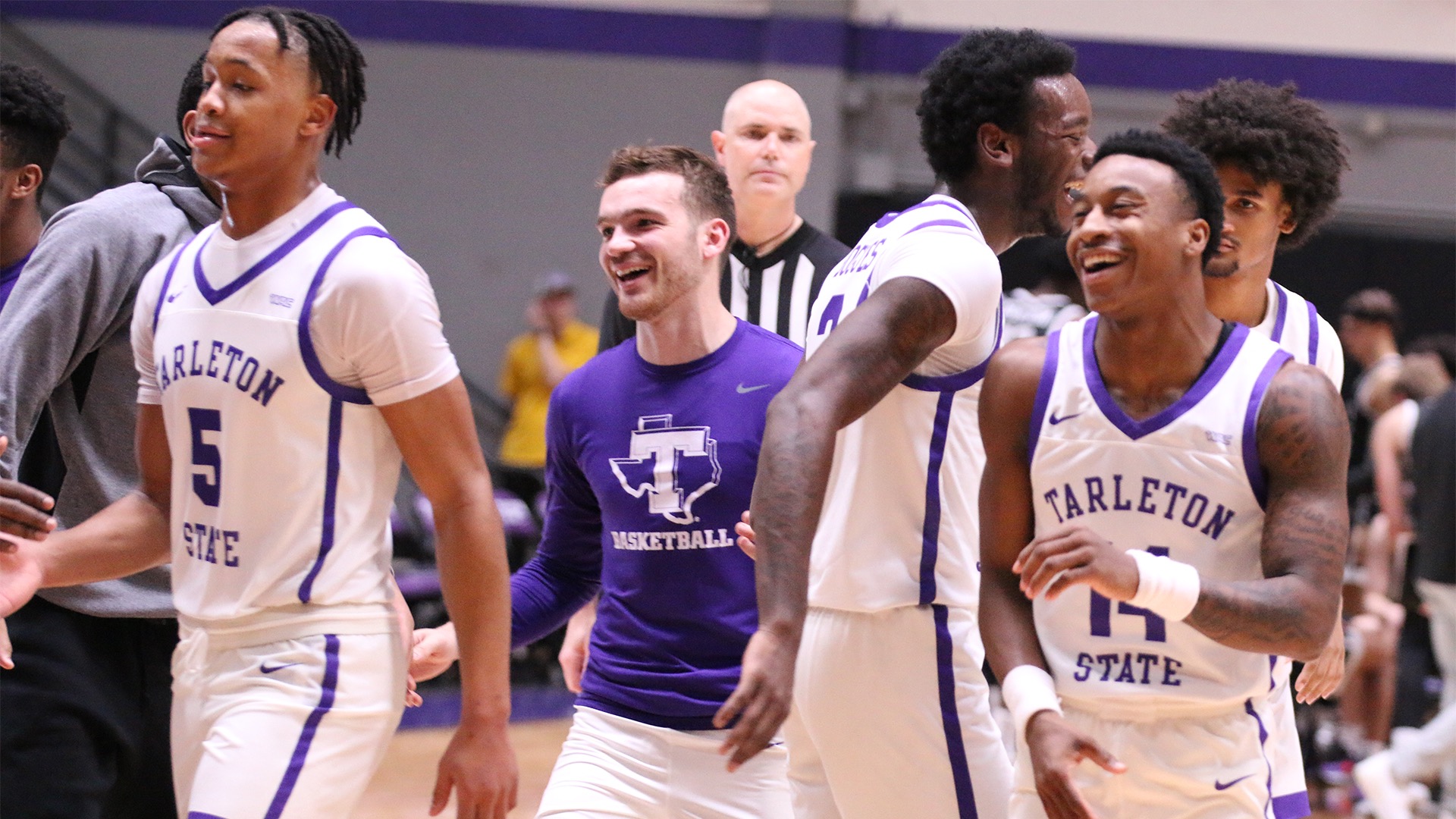Texans trounce the Lopes to remain undefeated at home - Tarleton State ...
