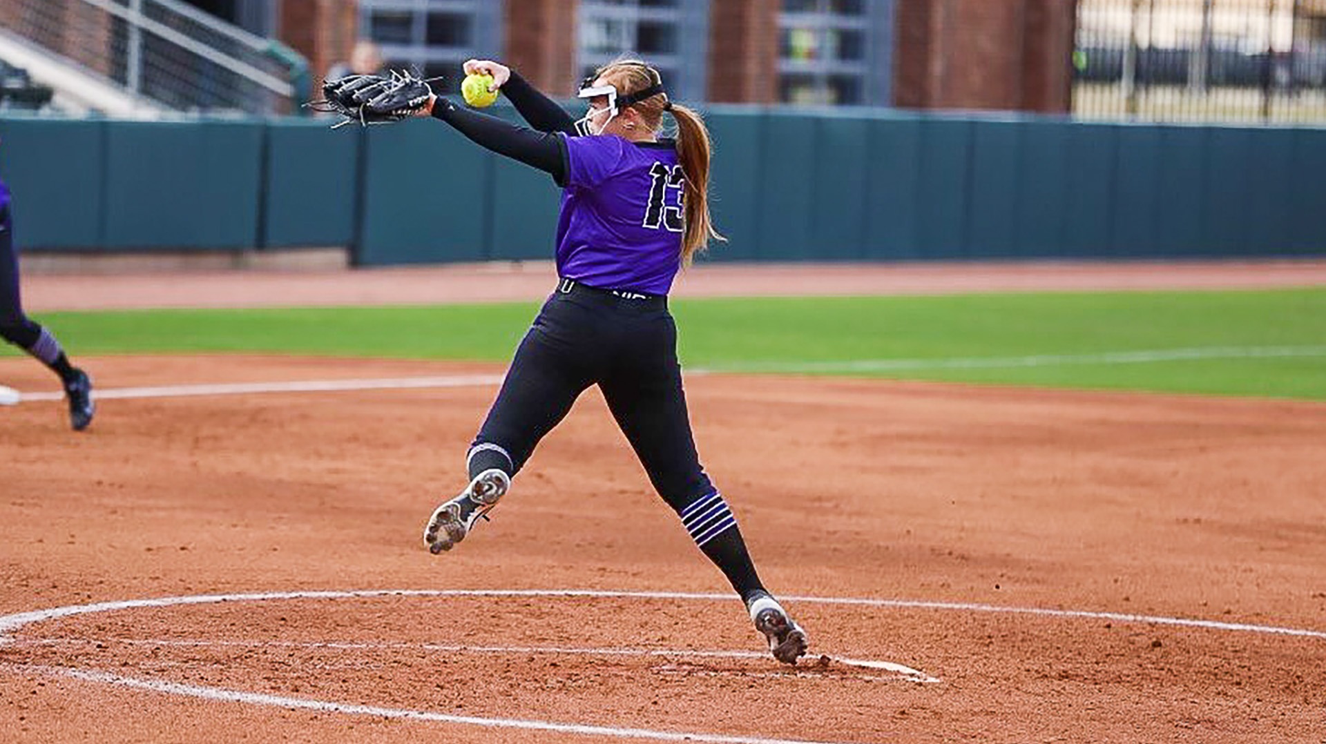 Texans fall to Spartans and Aggies in Friday set at Texas A&M ...