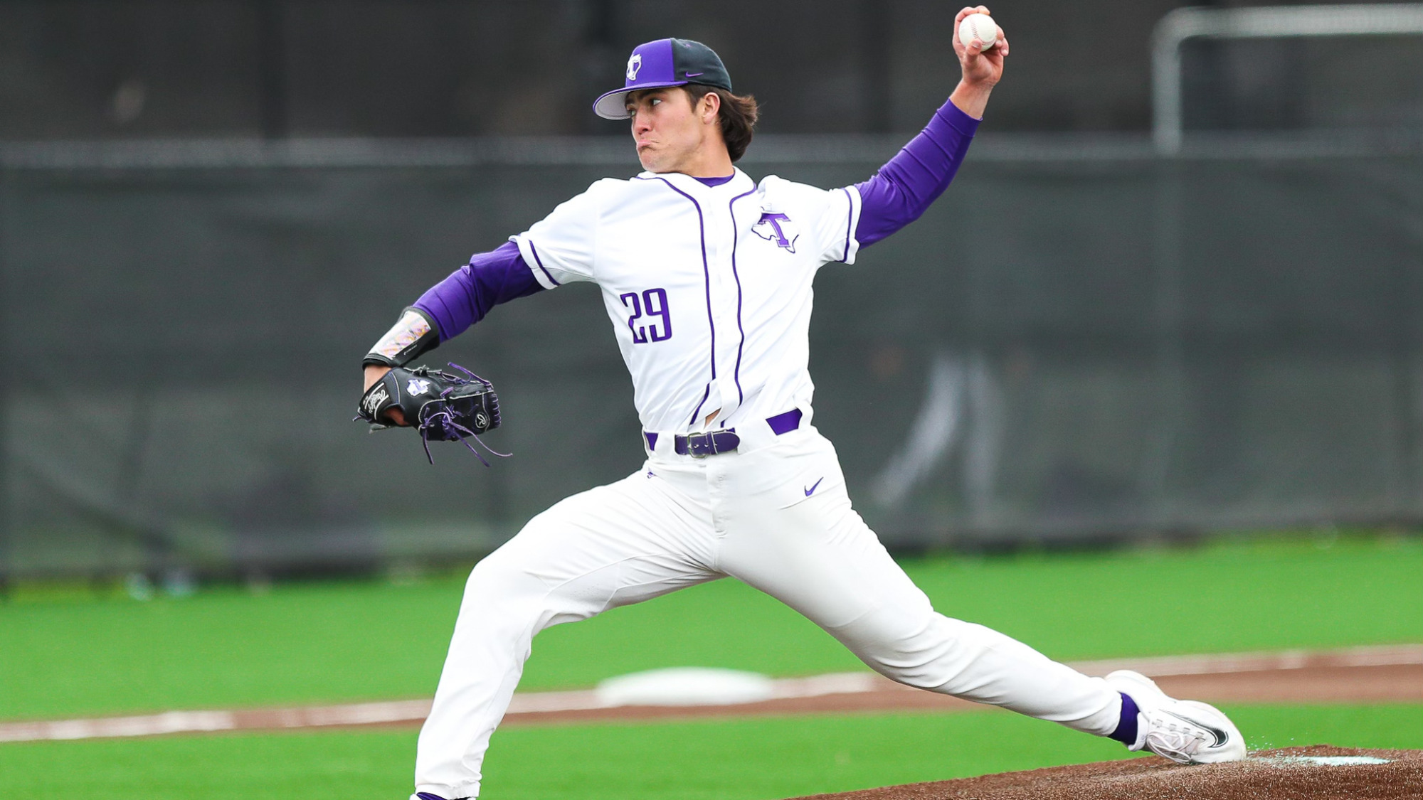 Texans debut renovated complex with a series opening victory over ...