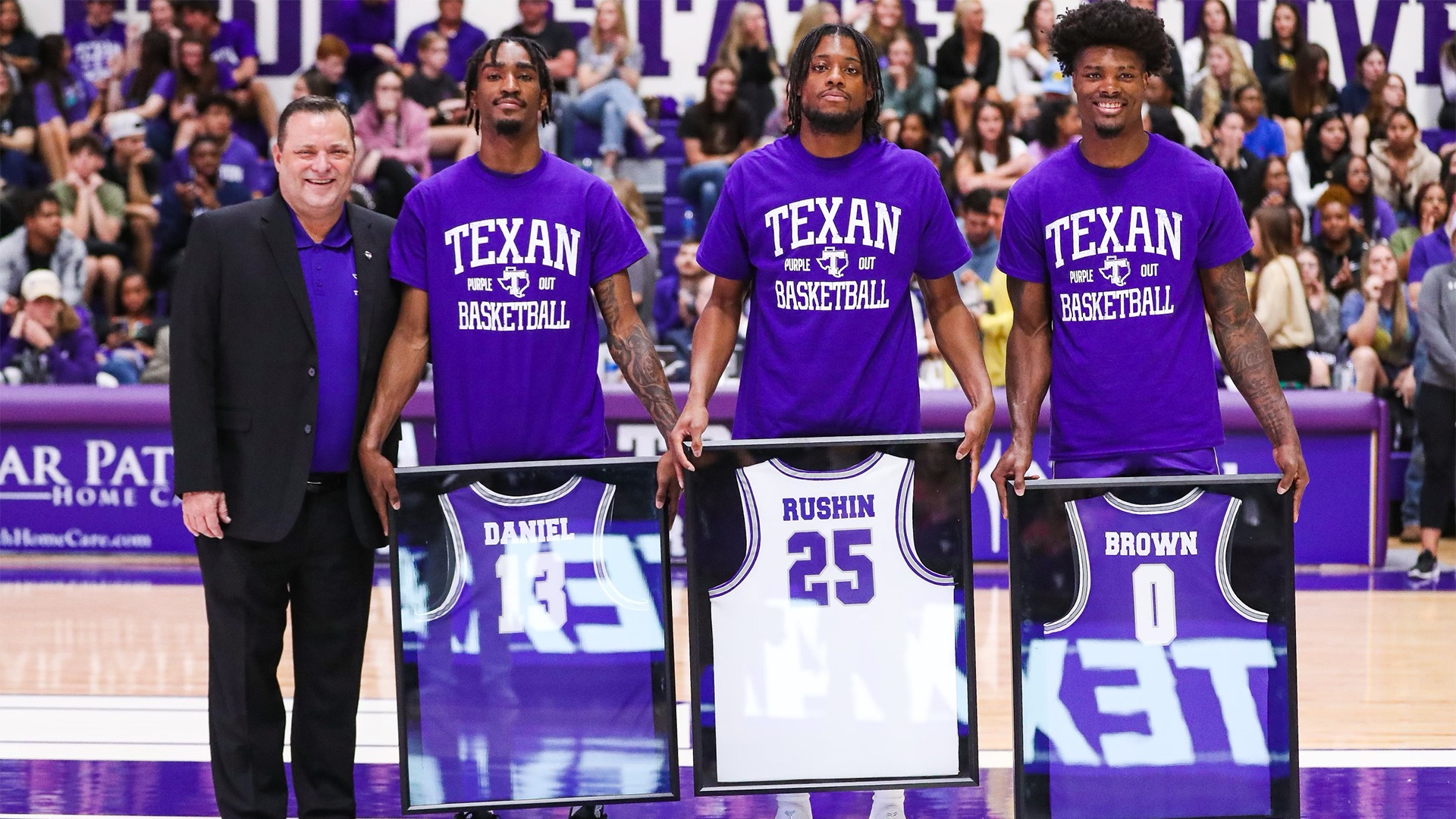 Bogues has record breaking game for Texans in Senior Night win ...