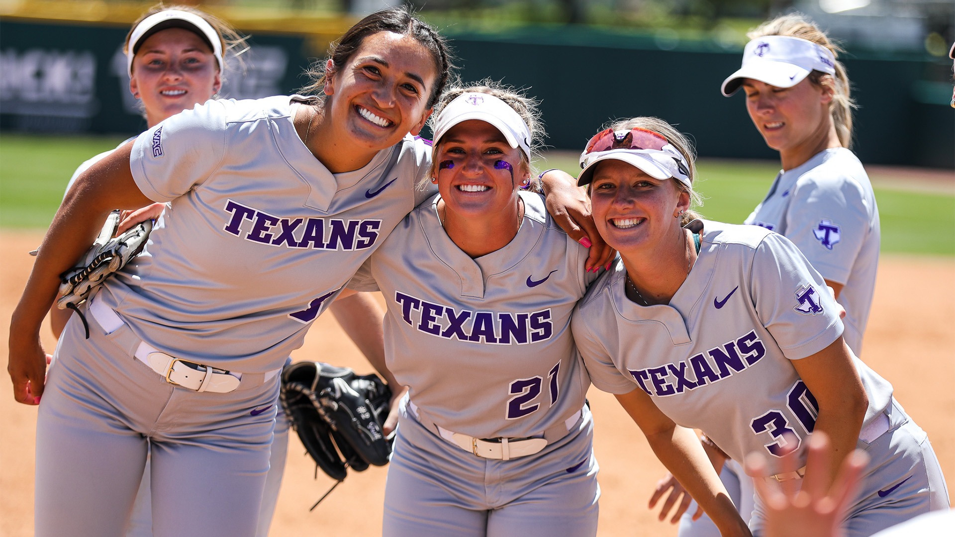 Garcia’s complete game, Wallace’s rally starters push Texans to 4th ...