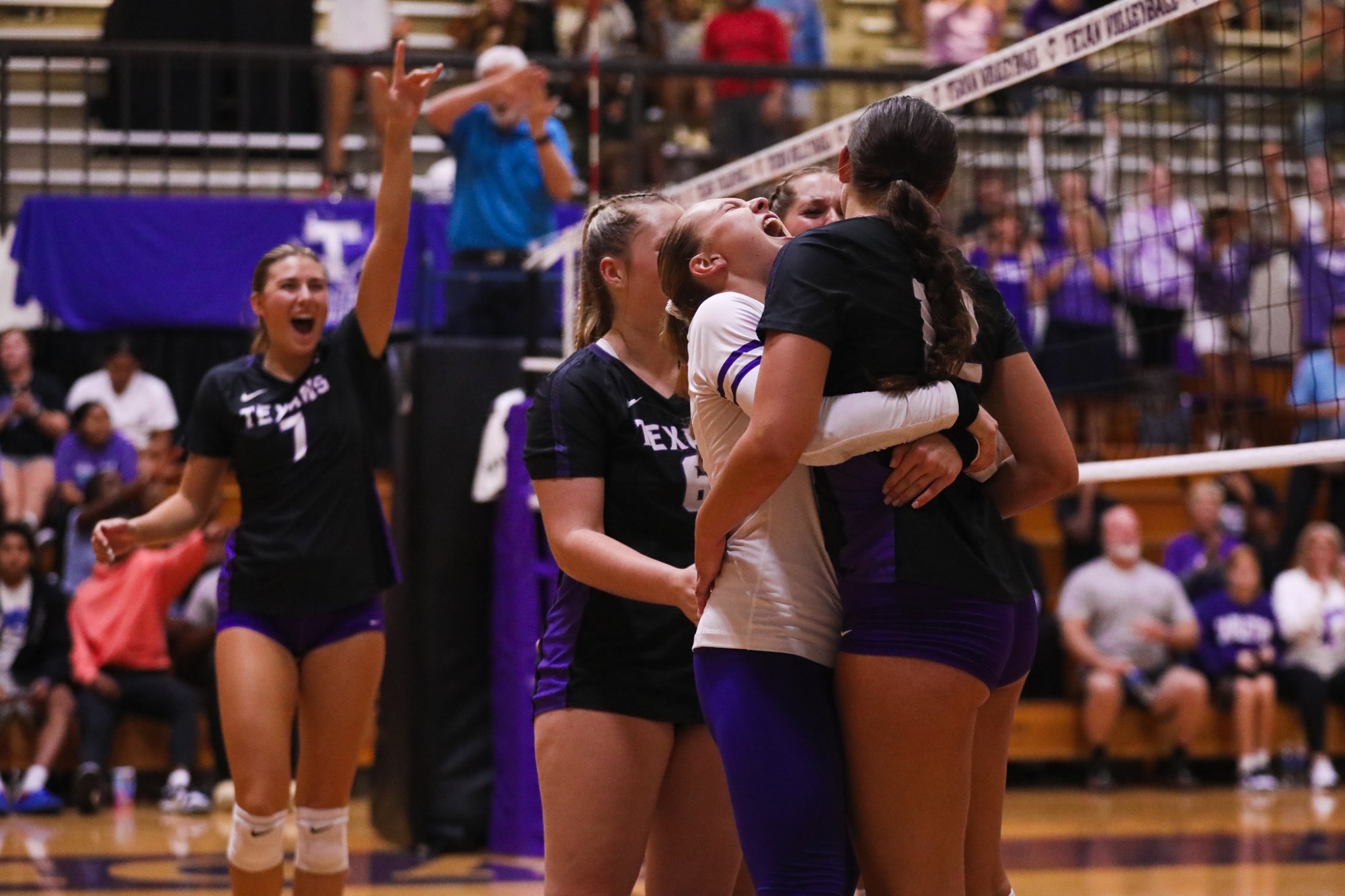 Texan Volleyball ends Dr. Pam Littleton Classic 3-0 - Tarleton State ...