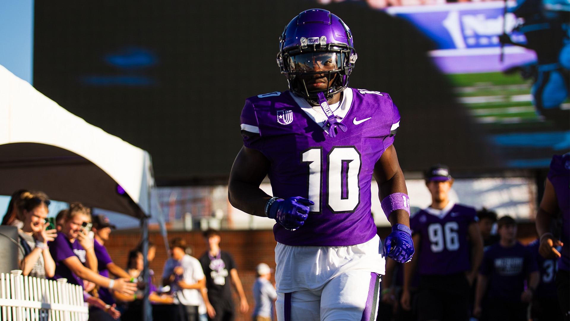 Texan Football slotted top-10 in both national rankings after shutout ...