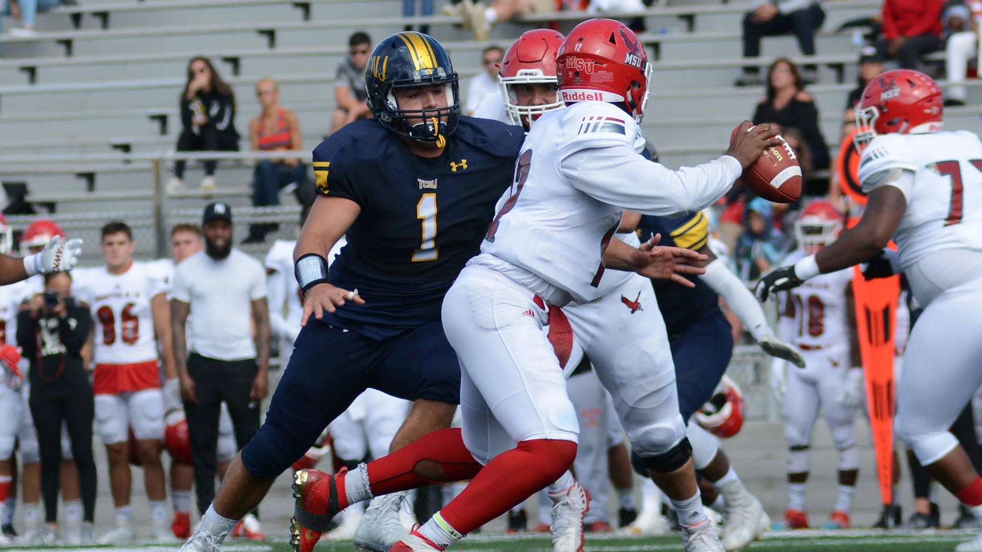 Erik Graham - Football - The College of New Jersey Athletics