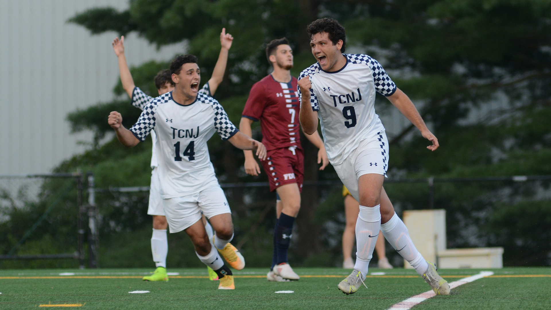 Luke Pascarella - Men's Soccer - The College of New Jersey Athletics
