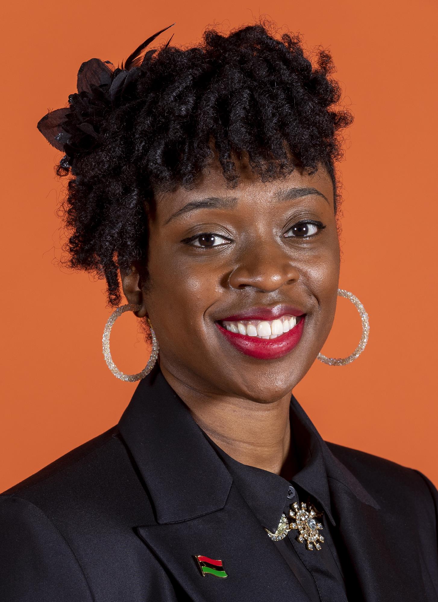 Dionnah Jackson-Durrett - Women's Basketball Coach - University of ...