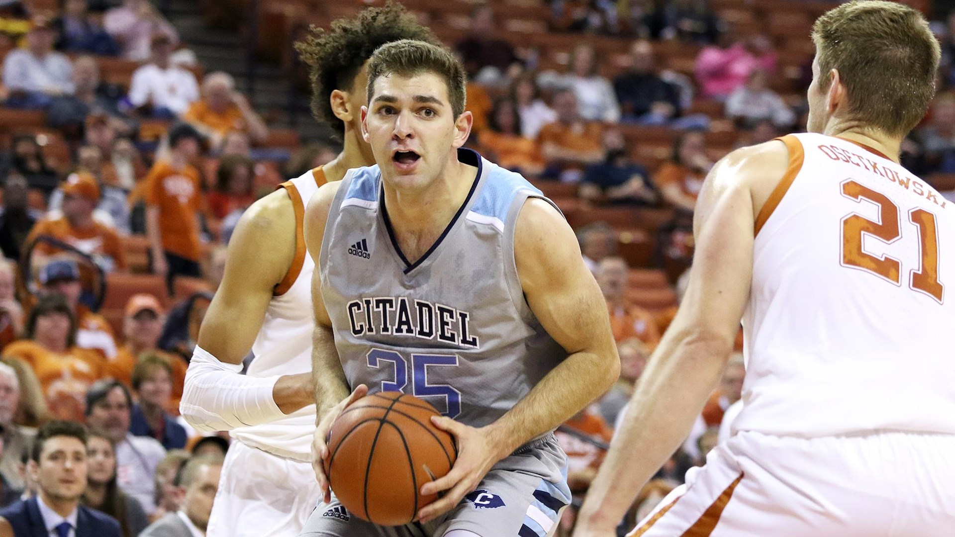 Najdawi Breaks into Top 10 in Program History for Scoring as ‘Dogs Top ...