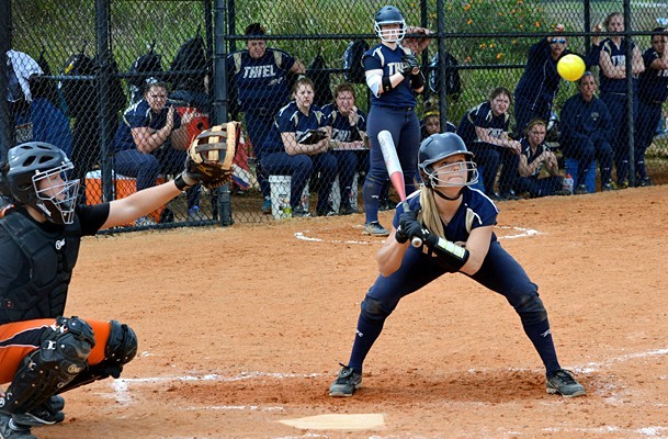 Amanda Callahan - Softball - Thiel College Athletics