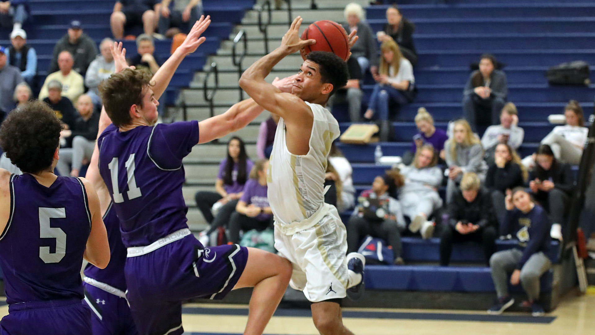 Nyric Gosley - Men's Basketball - Thiel College Athletics