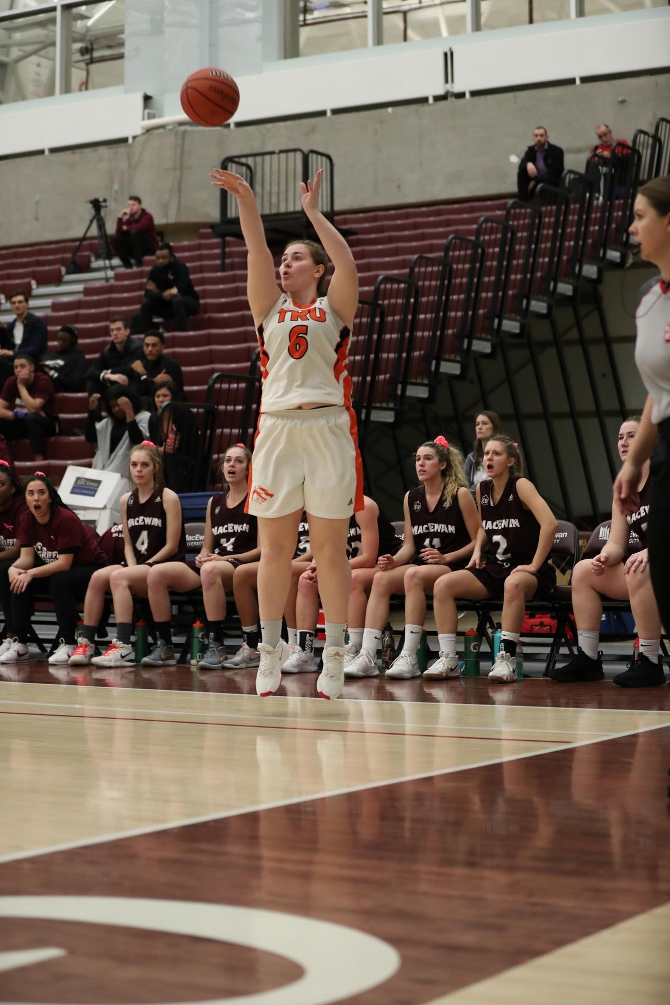 Jordan Robb - Women's Basketball - Thompson Rivers University