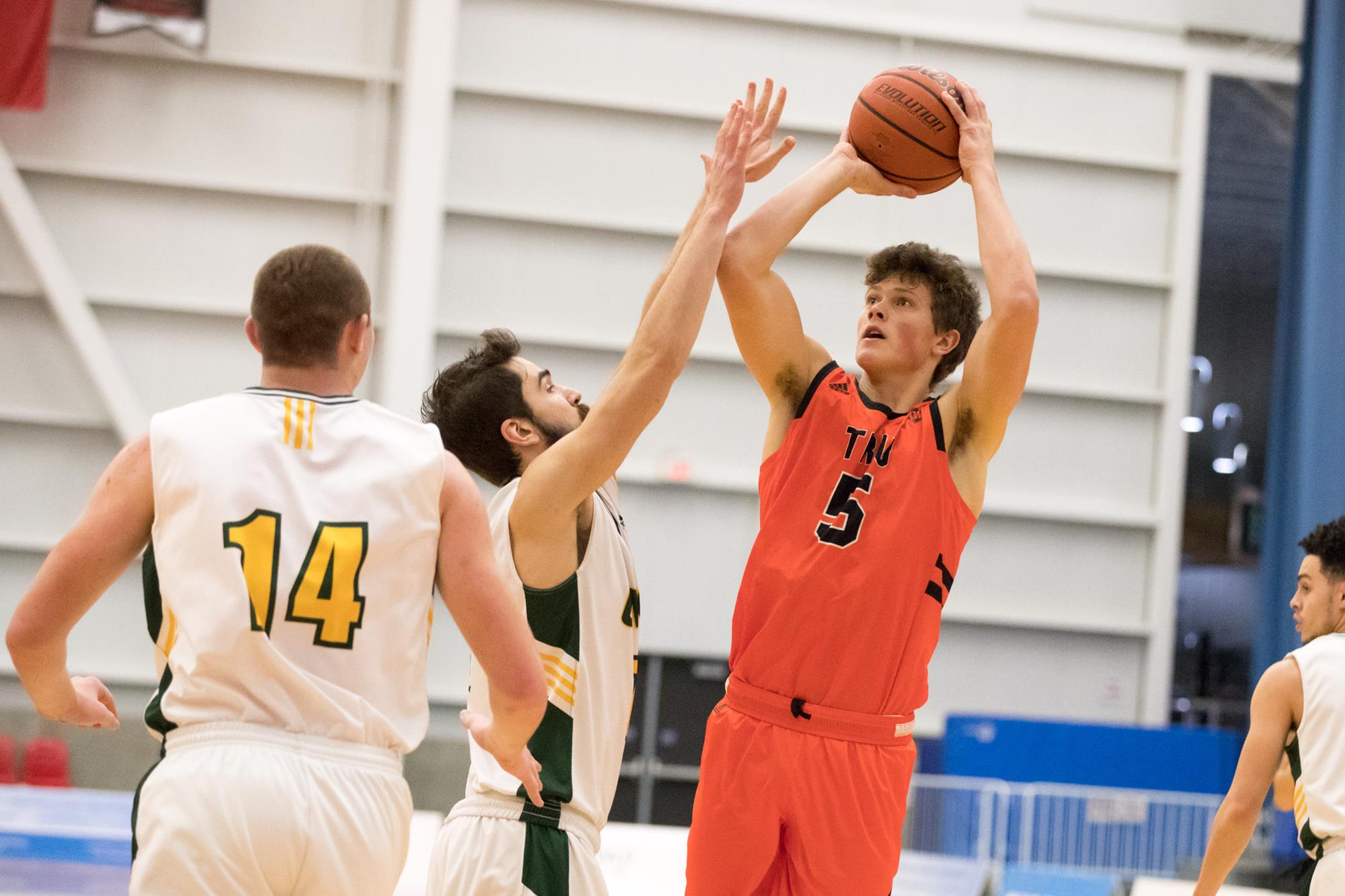 Tyus De Vries - Men's Basketball - Thompson Rivers University