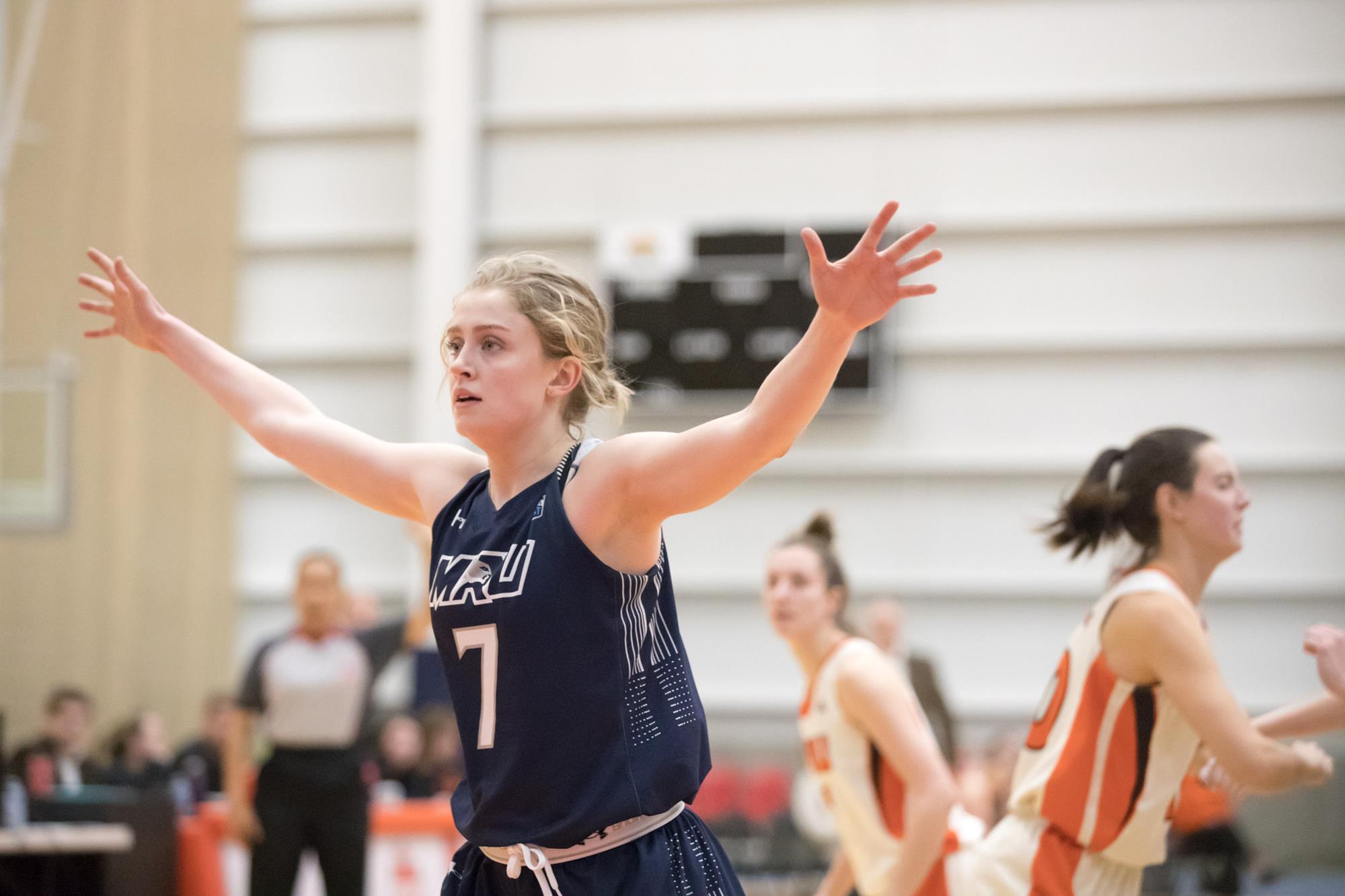 Courtney Sampson - Women's Basketball - Thompson Rivers University