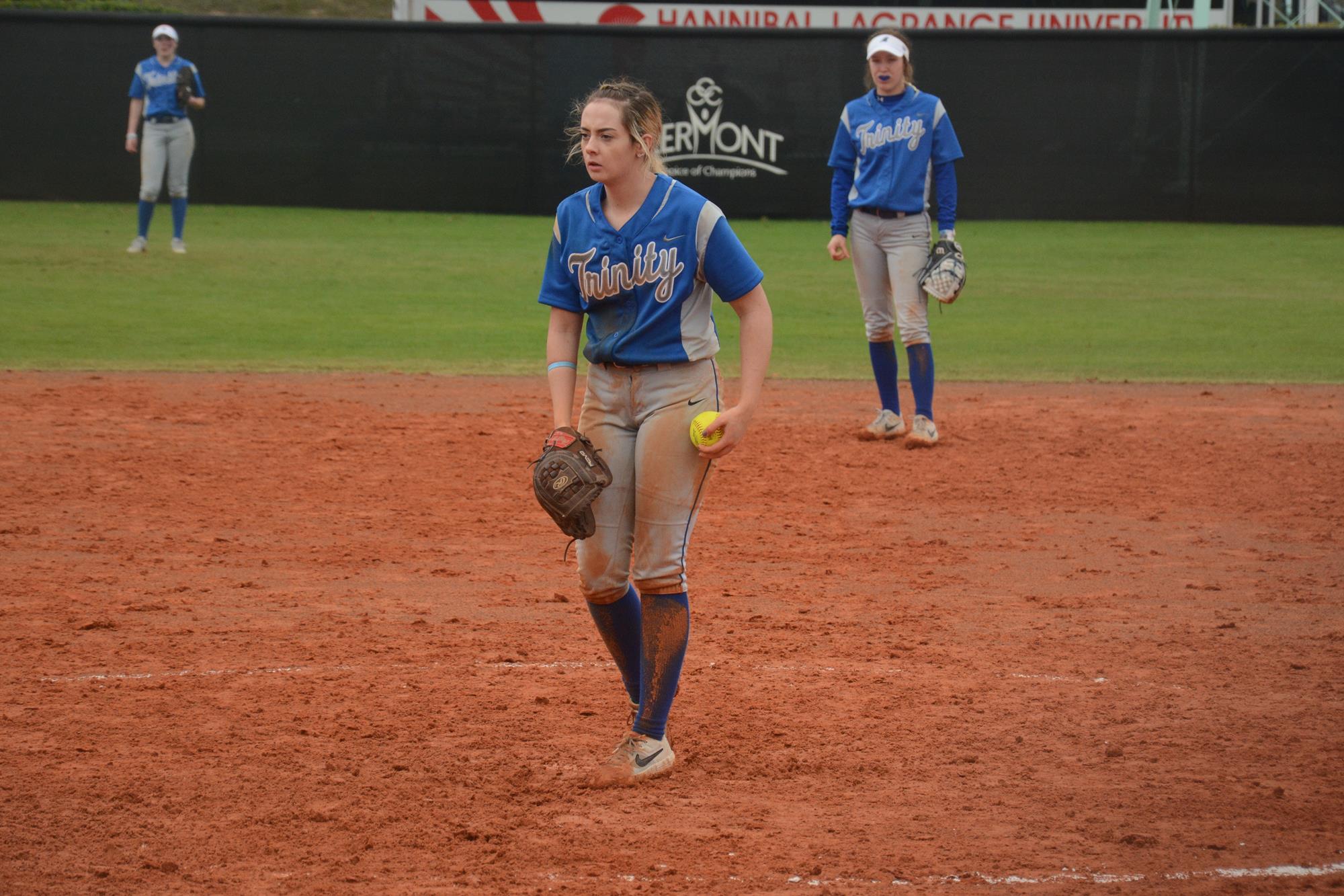Hannah Gentry - Softball - Trinity International University Athletics
