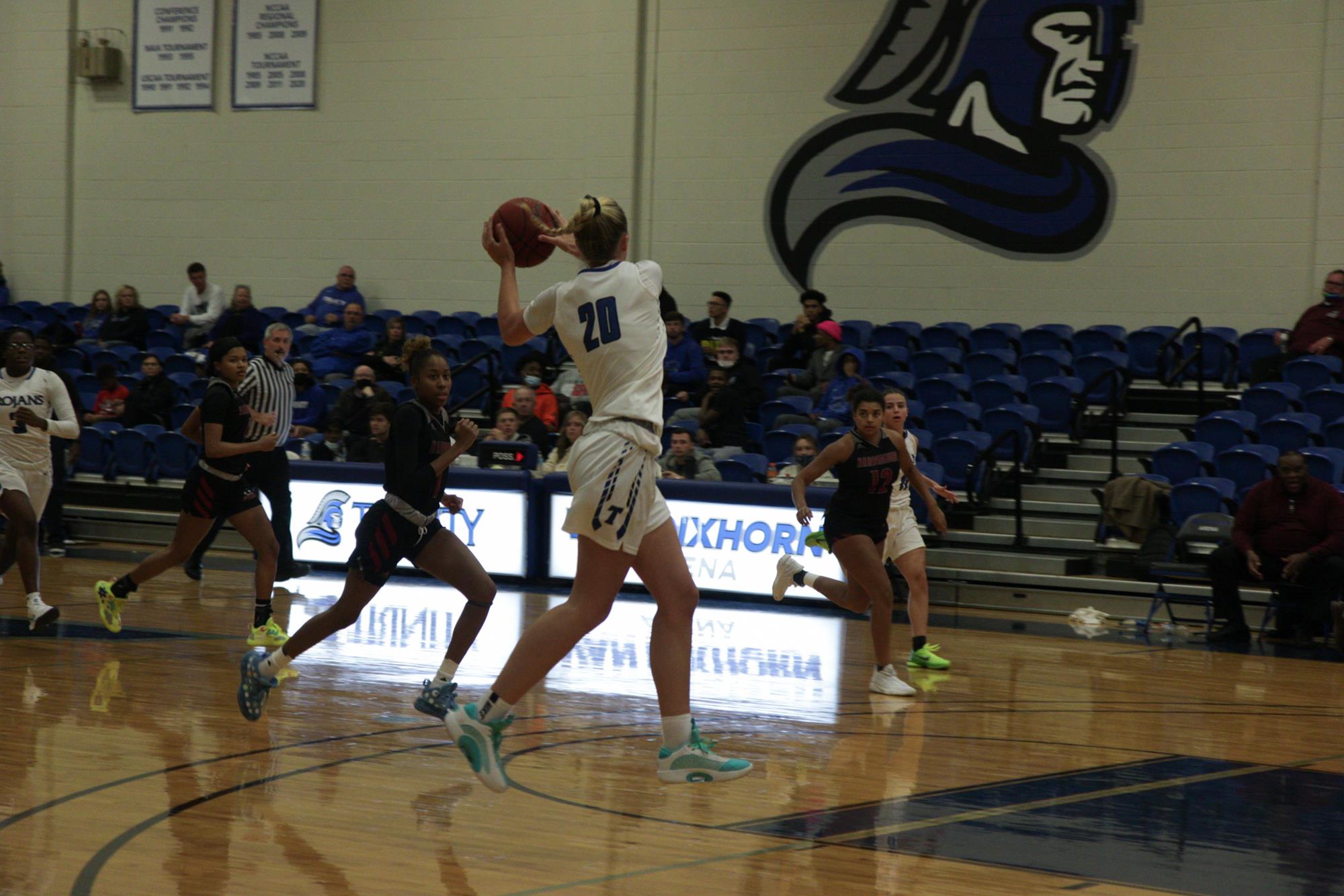 Alina Jahnke - Women's Basketball - Trinity International University ...