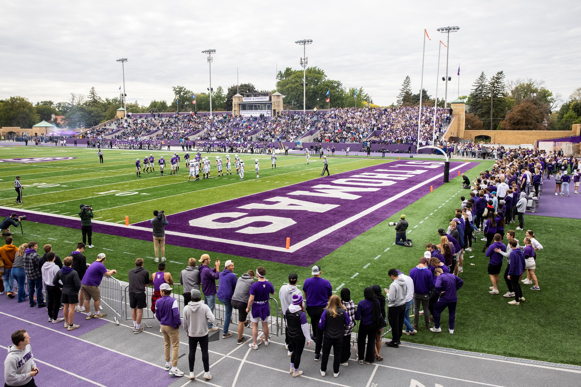 Football announces 2022 schedule - season tickets now available - The ...