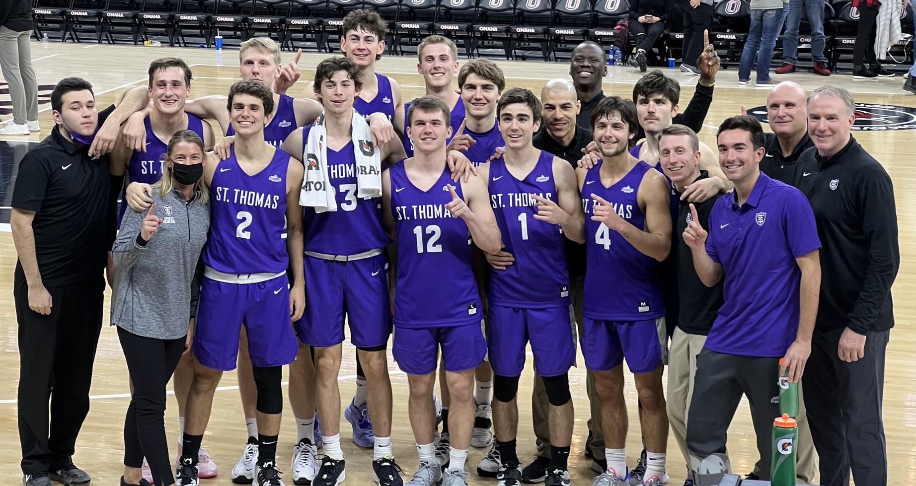 Dandy debut in Summit League for Men's Basketball - The University of ...