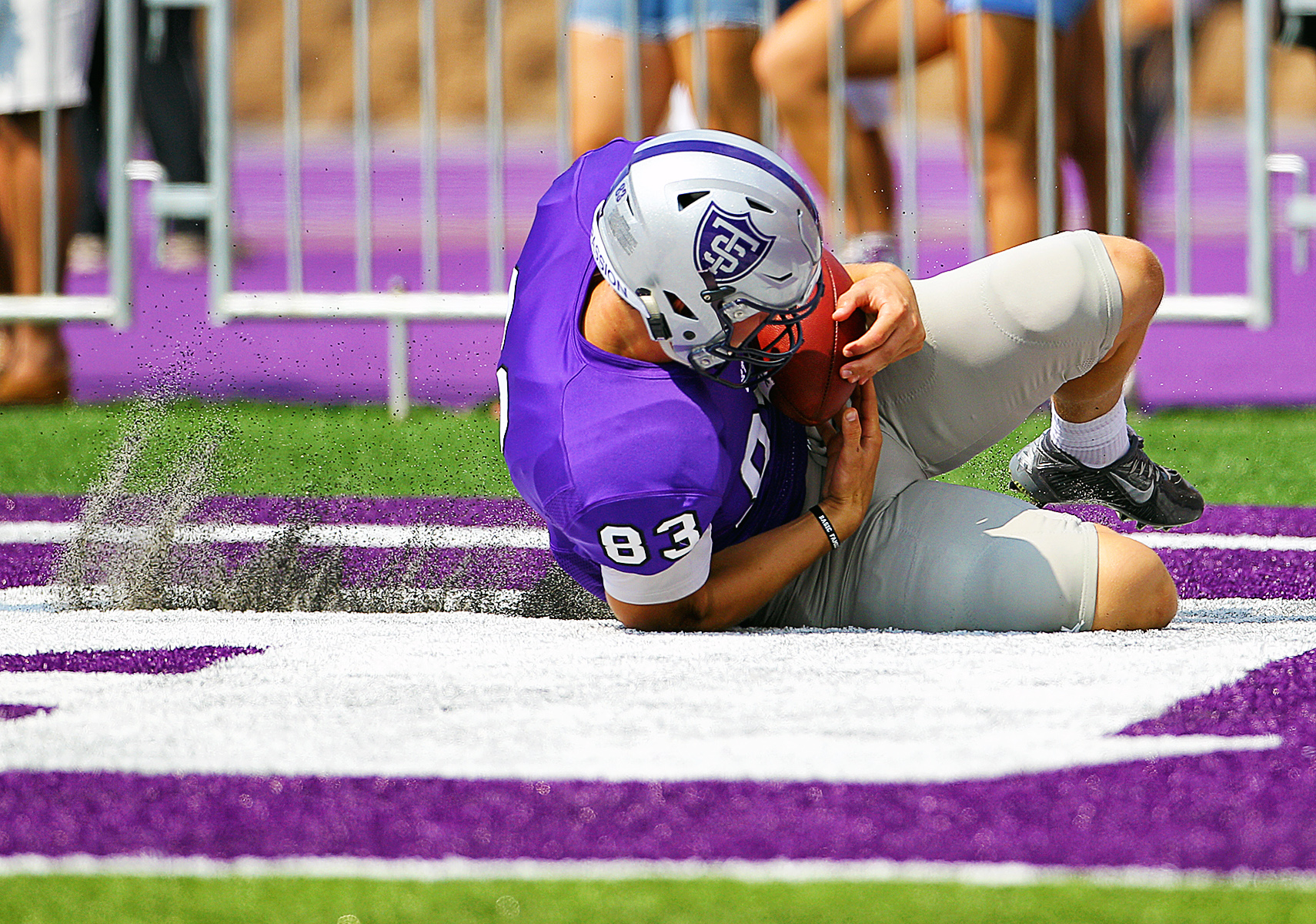 Football's Zach Bennett gets elite CoSIDA academic award - The ...