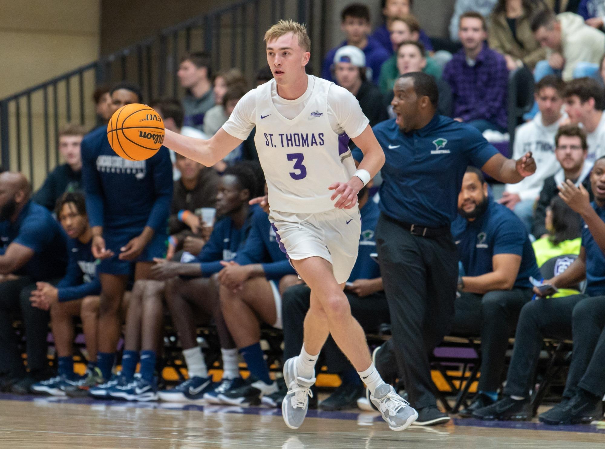Grizzlies top Tommies, 78-59, in Zootown Classic opener Thursday night ...