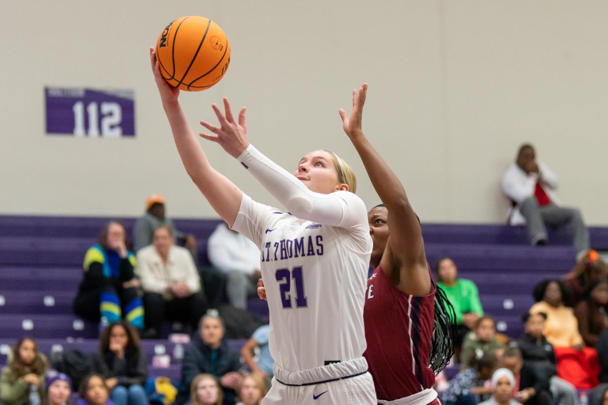Ellie Dague - 2023-24 - Women's Basketball - The University of St. Thomas