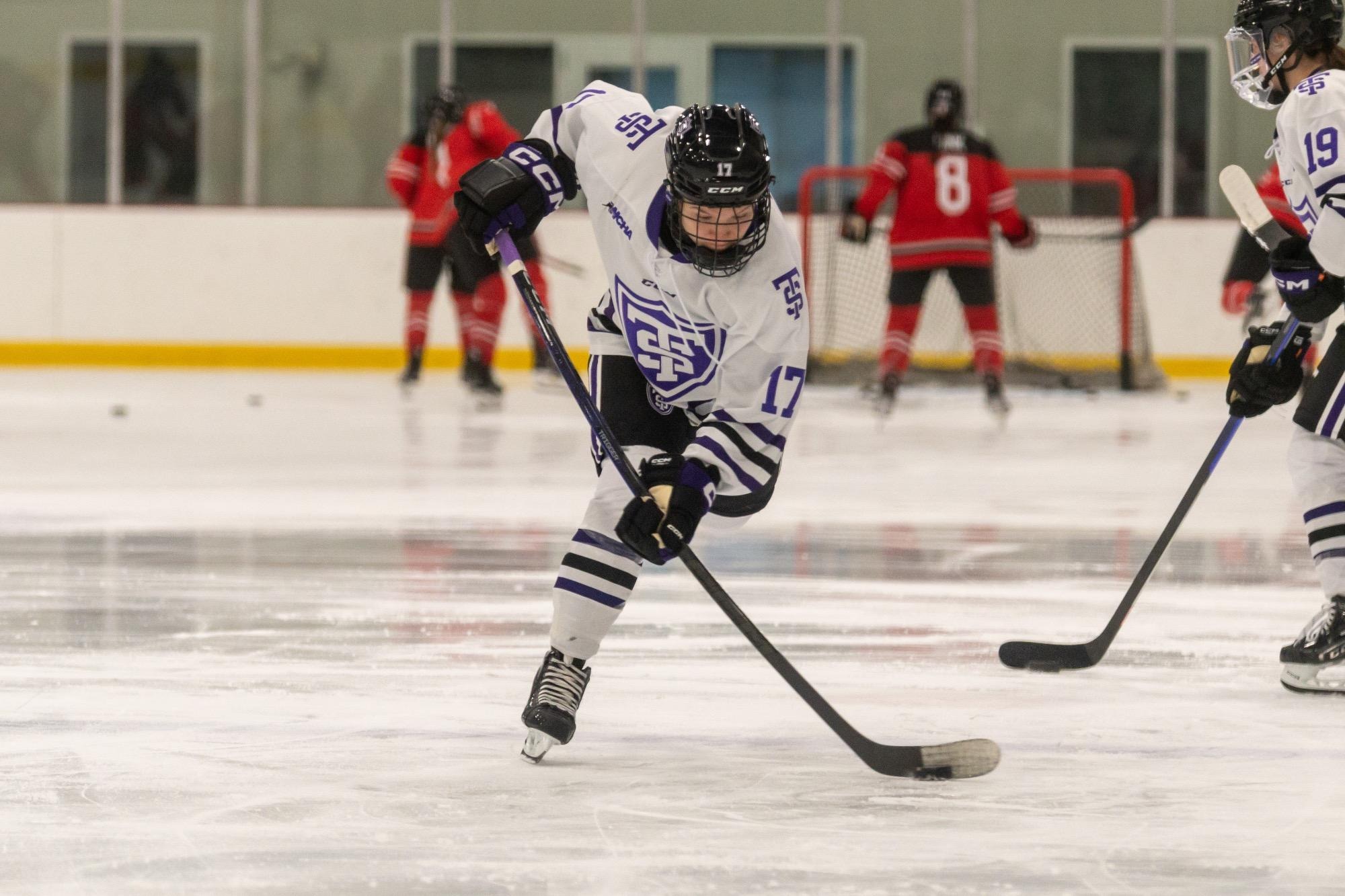 Lotti Odnoga - 2022-23 - Women's Hockey - The University of St. Thomas