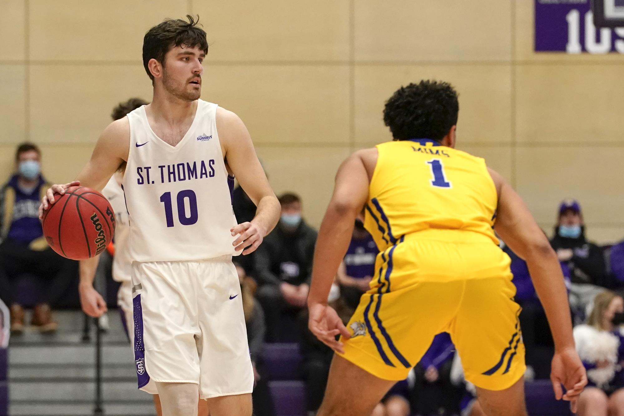 Men’s Basketball protects the rock, but falls to USD - The University ...