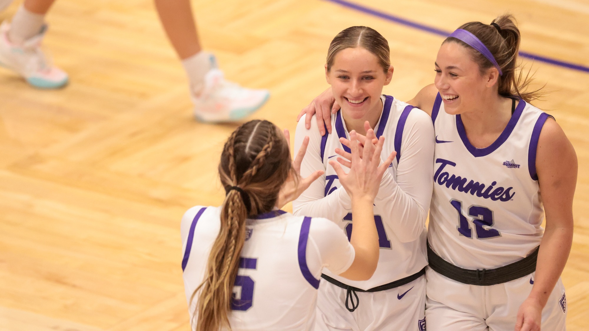 Women's basketball hosts Utah Valley in Saturday showdown - The ...