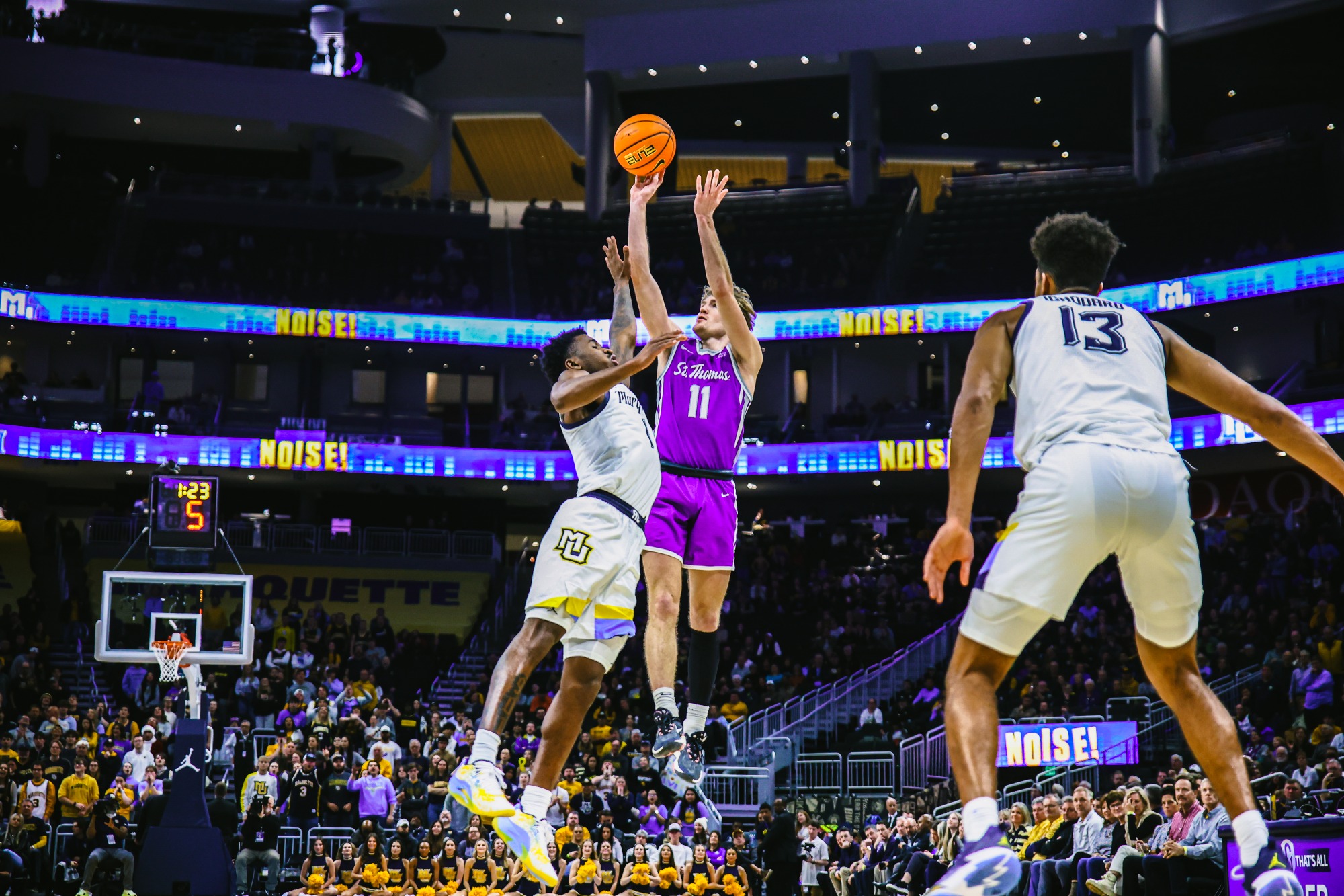 Blue, Dobbs and Lee combine for 49 points in 87-76 win at Oral Roberts ...