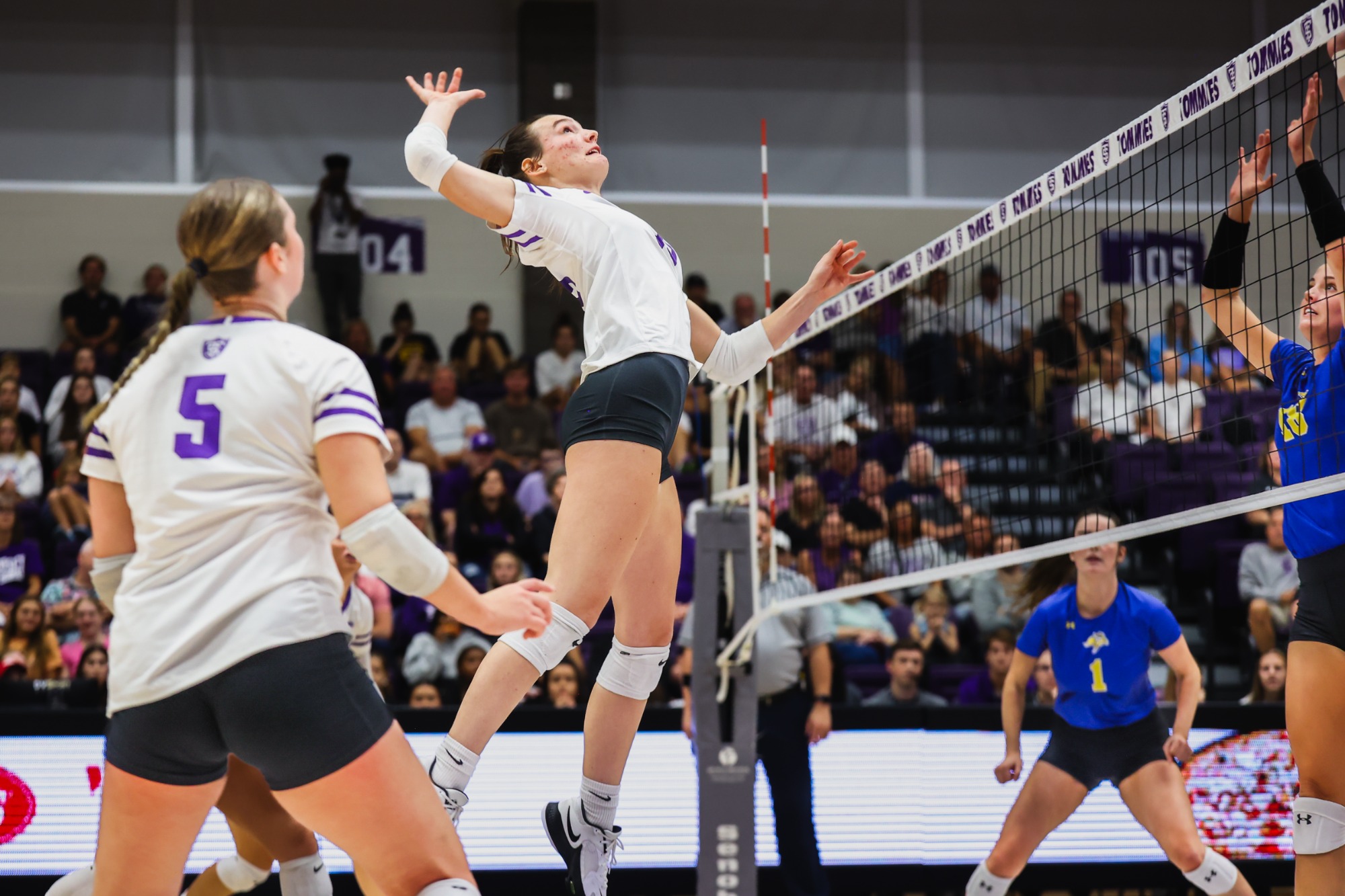 Volleyball falls short to South Dakota in Vermillion - The University ...