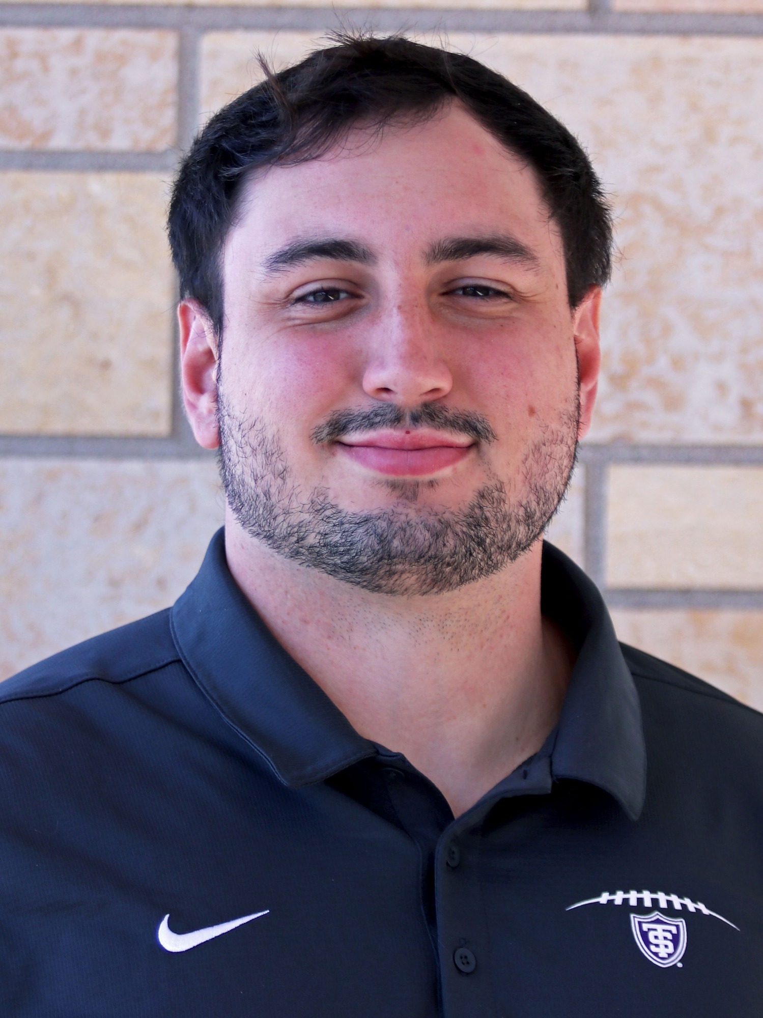 Trevor Vill - Inside Linebackers - Football Coaches - The University of ...