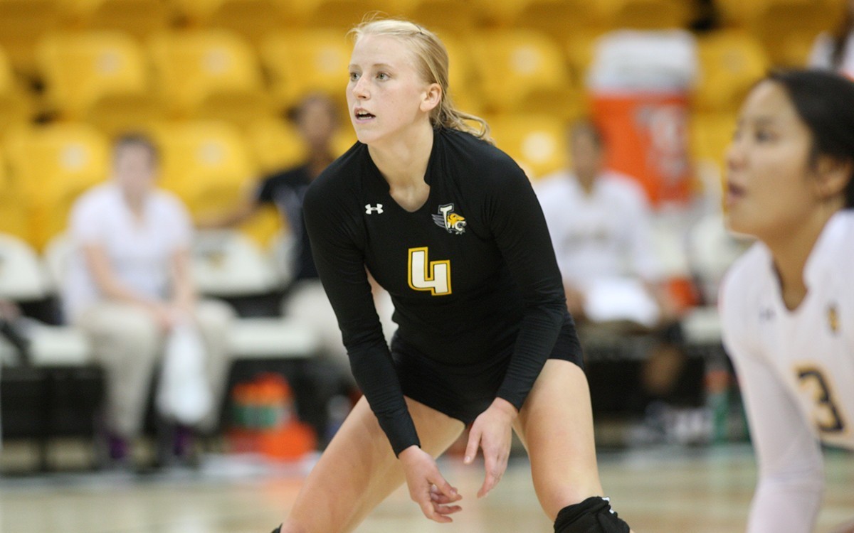Paige Sekerak - Women's Volleyball - Towson University Athletics