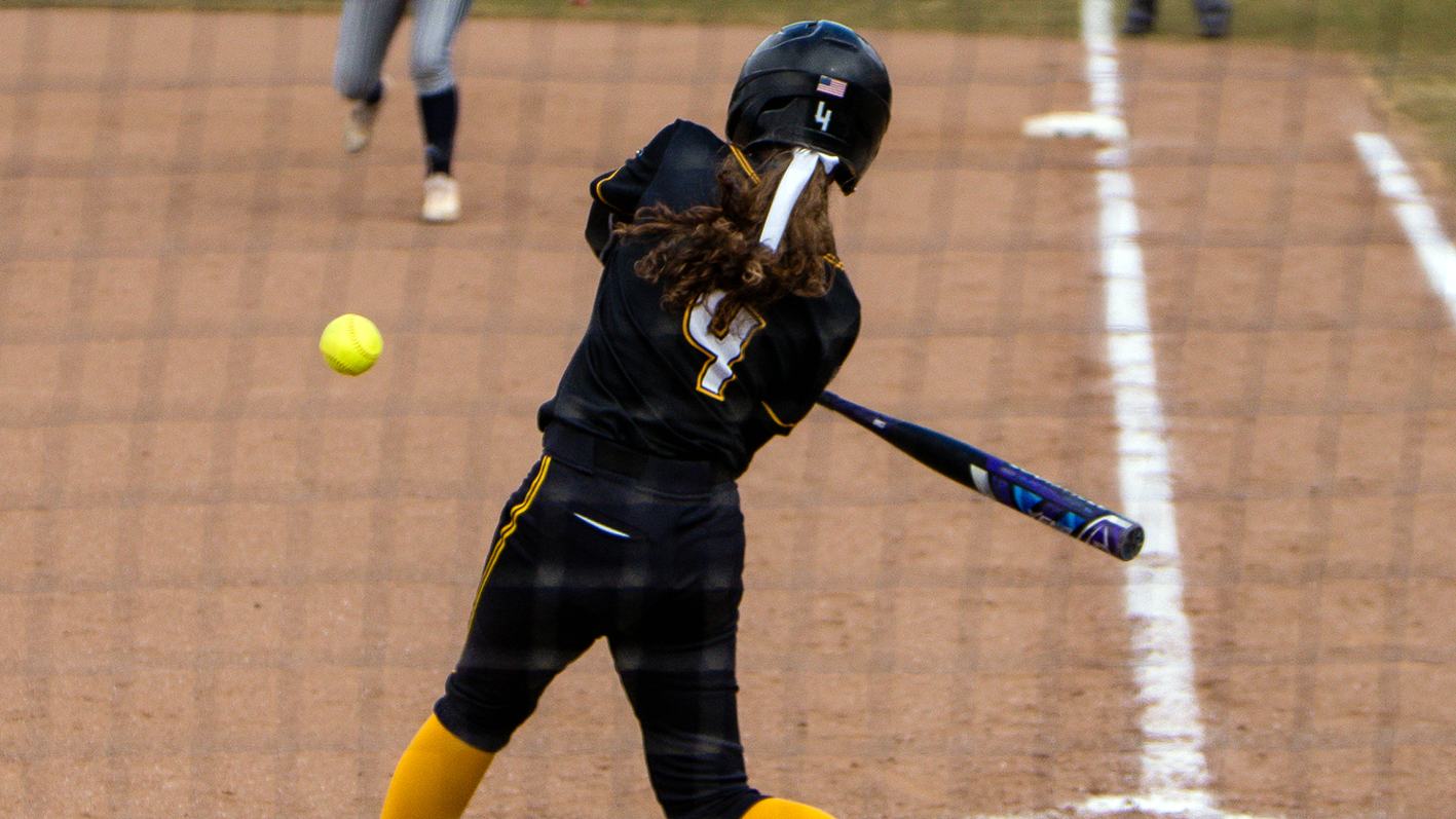 Gracyn Houmis - Softball - Towson University Athletics