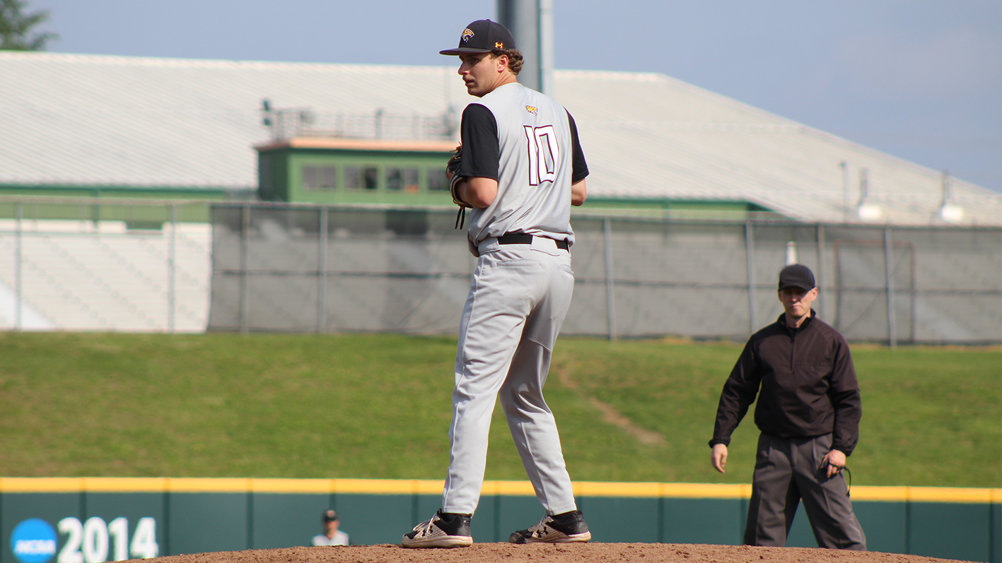 Back-and-Forth Clash Ends in Walk-Off Loss vs. #14/18 N.C. State ...