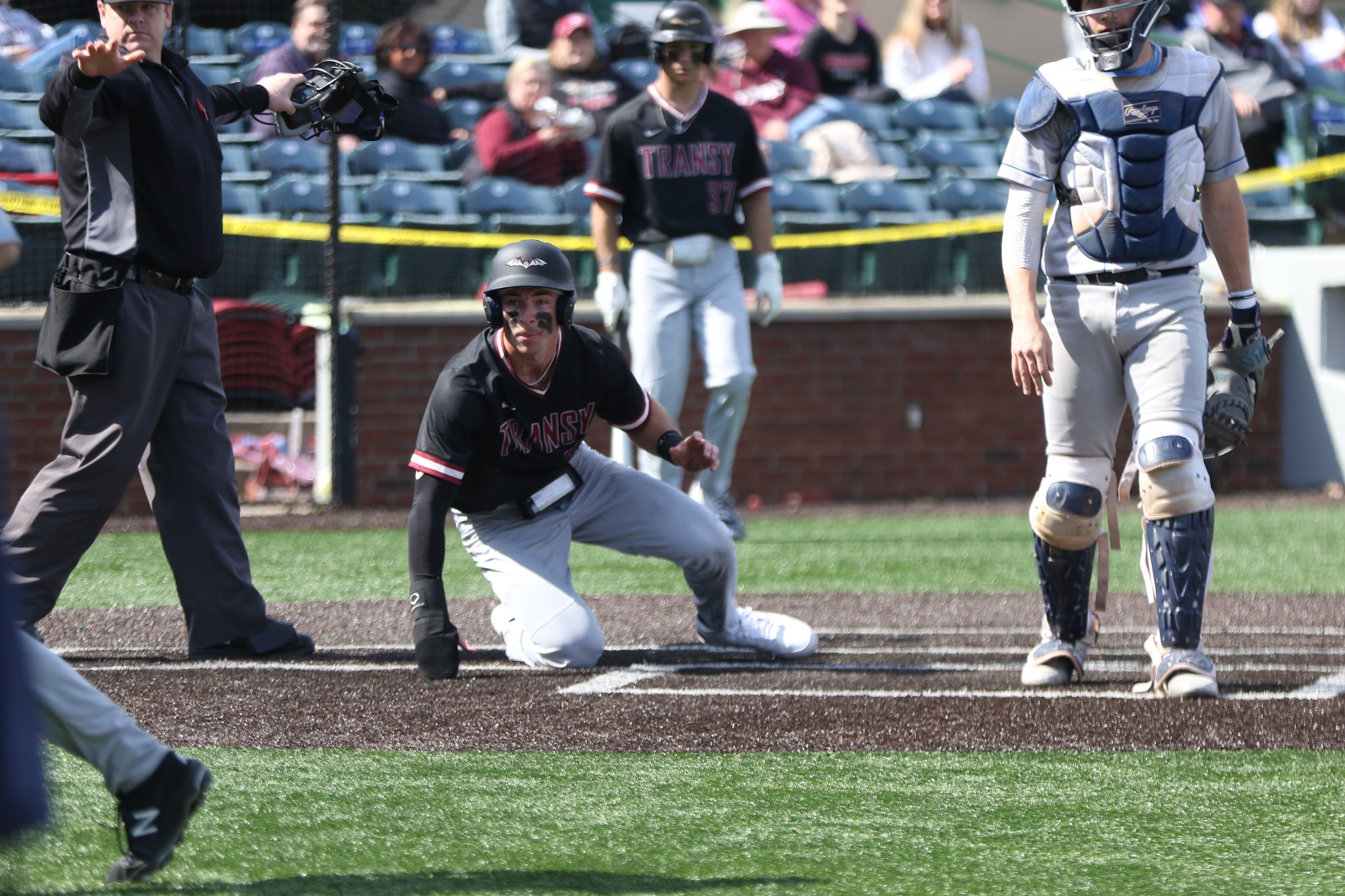 Pioneers drop back and forth midweek contest - Transylvania University