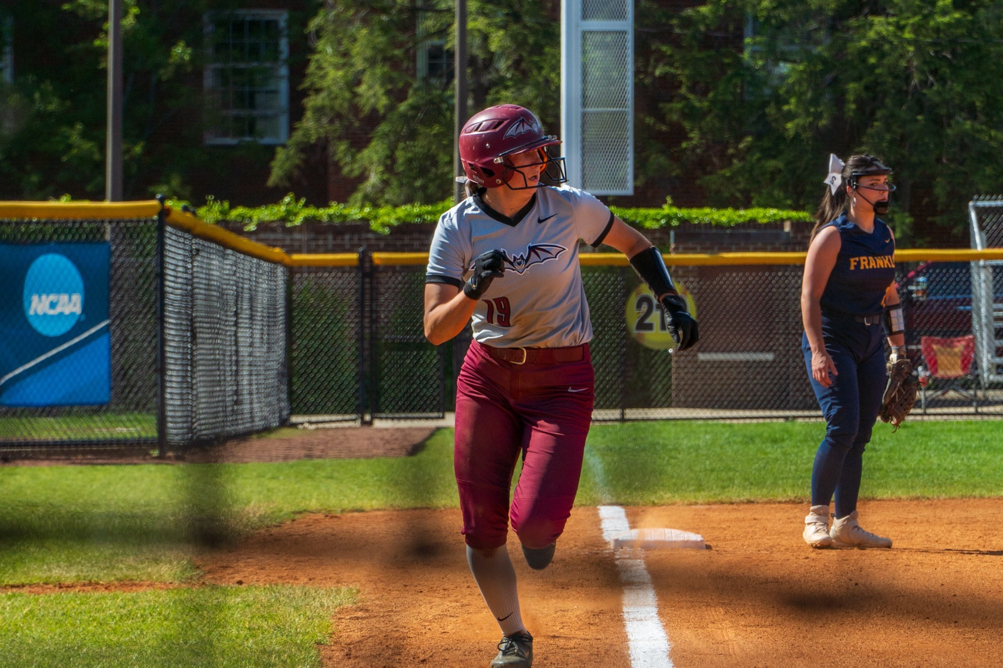 Jeter and Moshos shine in the circle, No. 25 Transy sweeps Franklin in ...