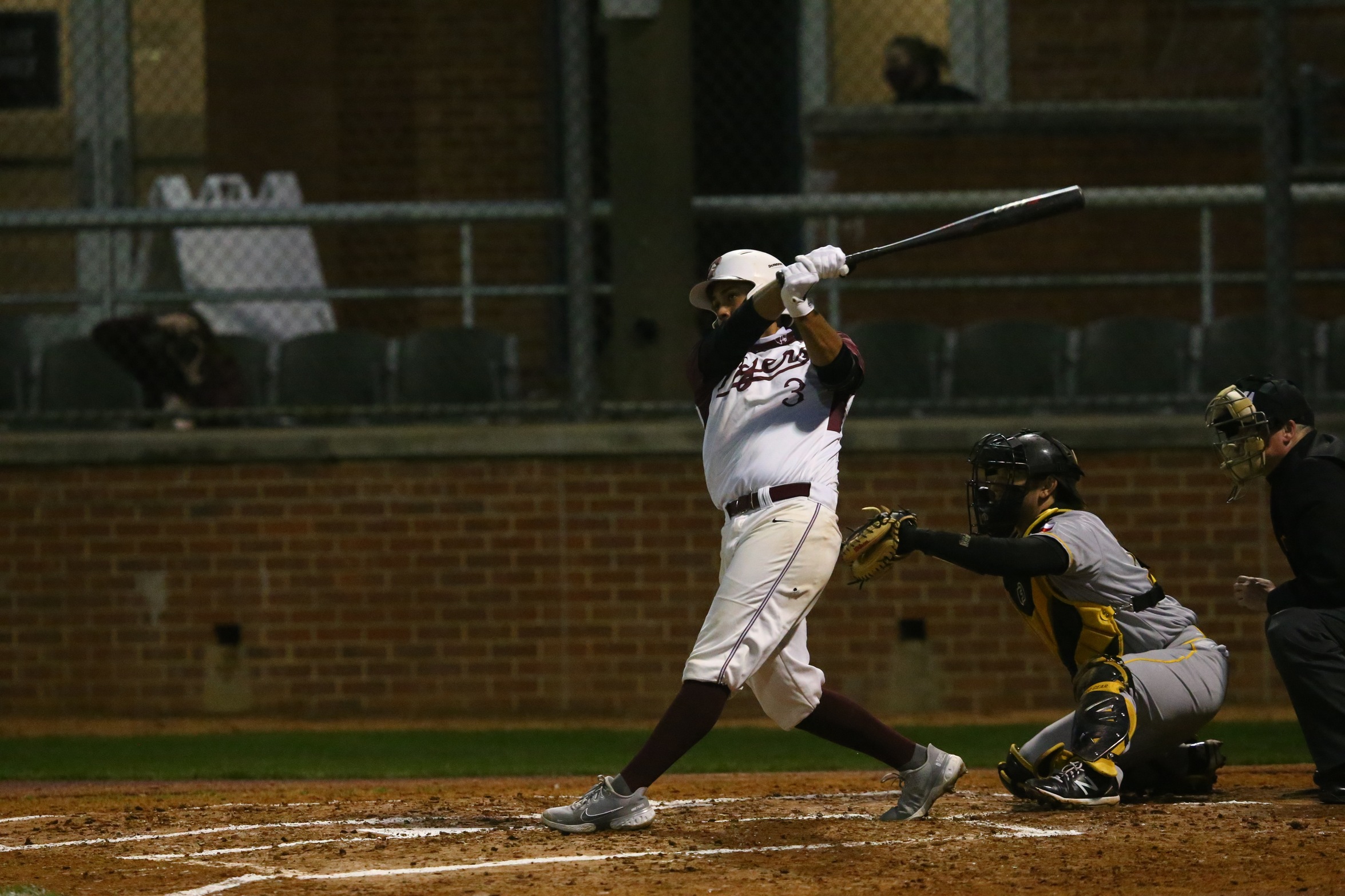 #4 Trinity Defeats Southwestern to Open Weekend Series - Trinity University