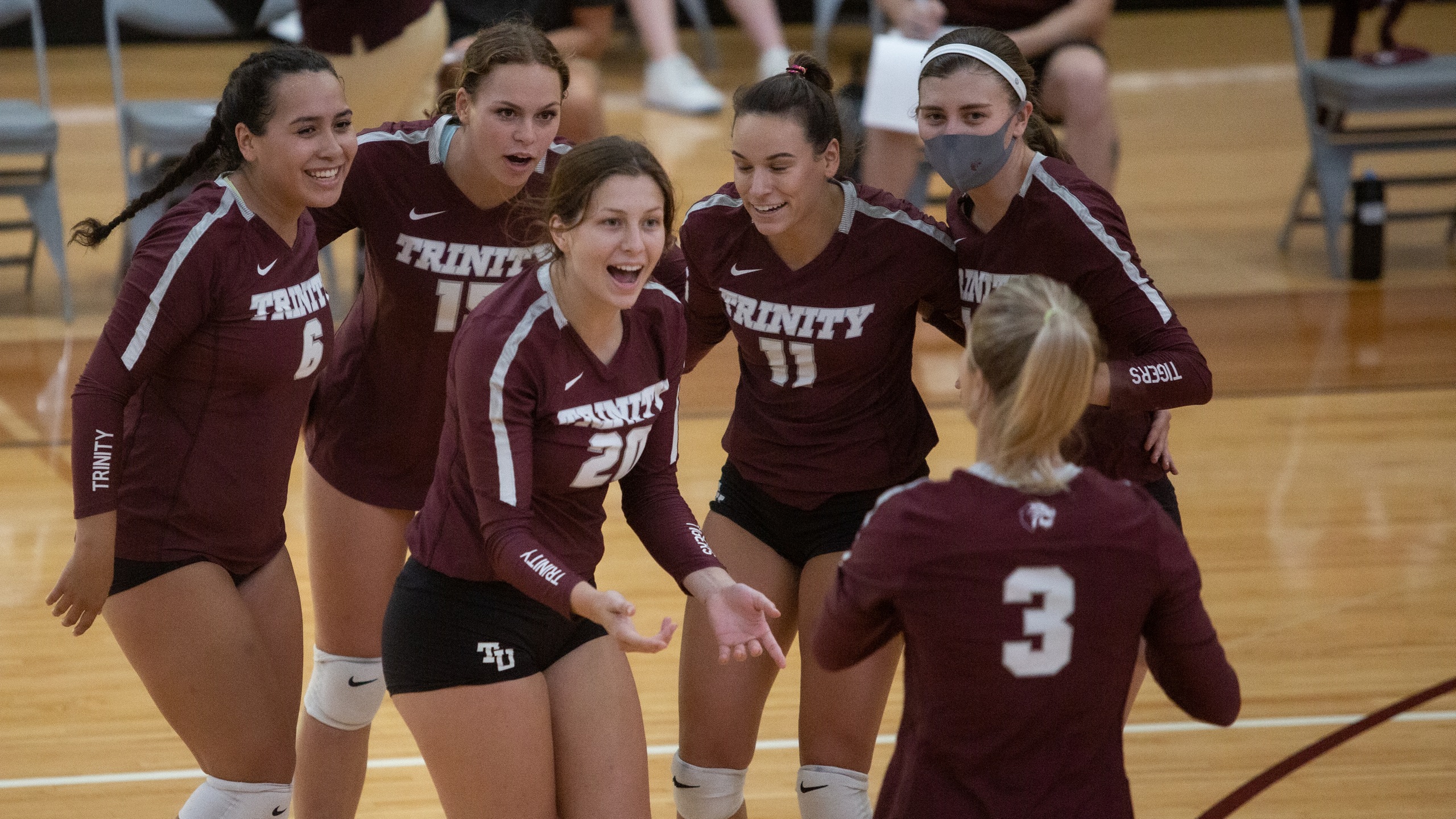 #1 Trinity Volleyball Finishes Undefeated Weekend - Trinity University