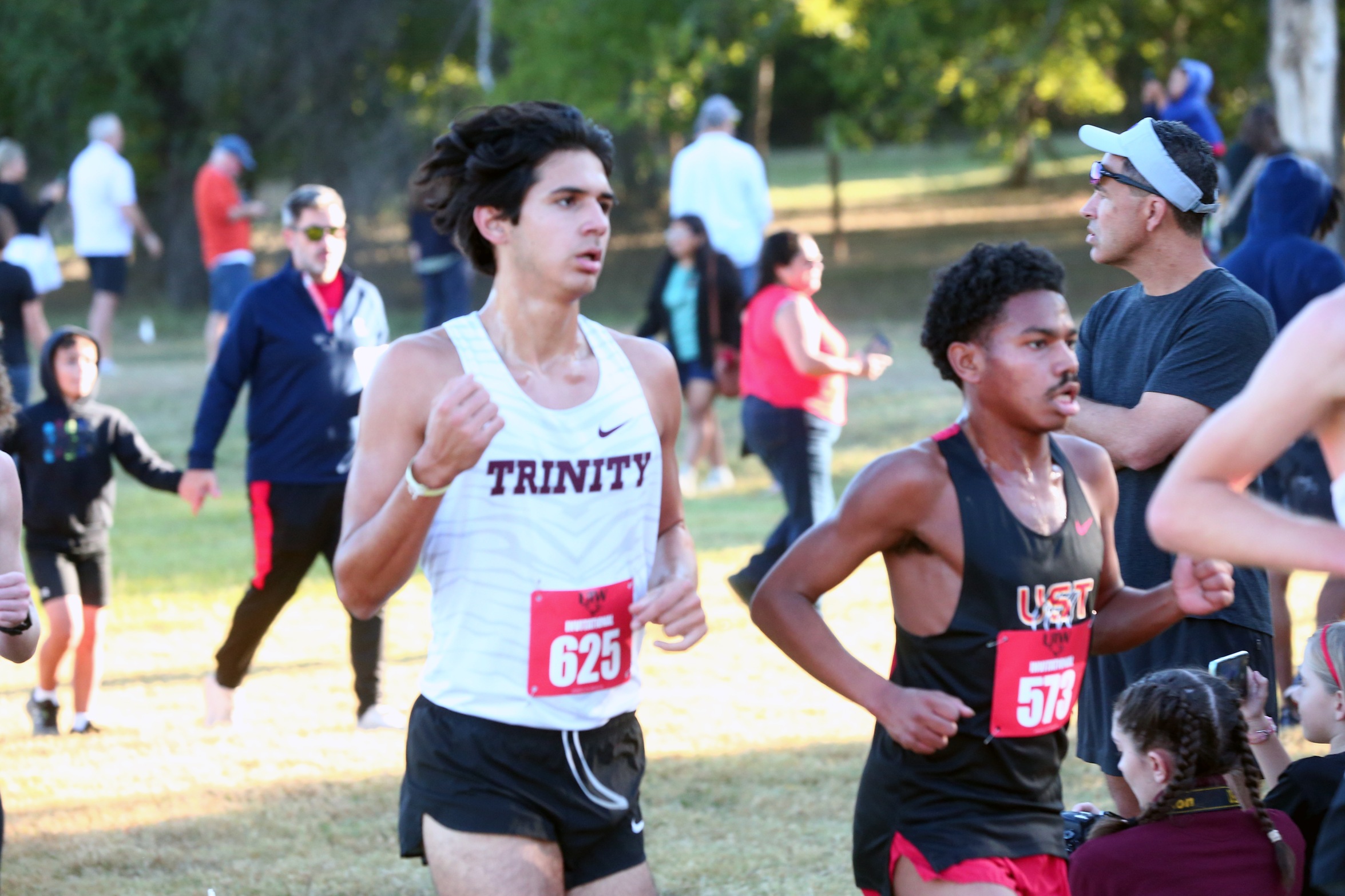 Tiger Cross Country Sets 19 New PRs at UIW Invite - Trinity University