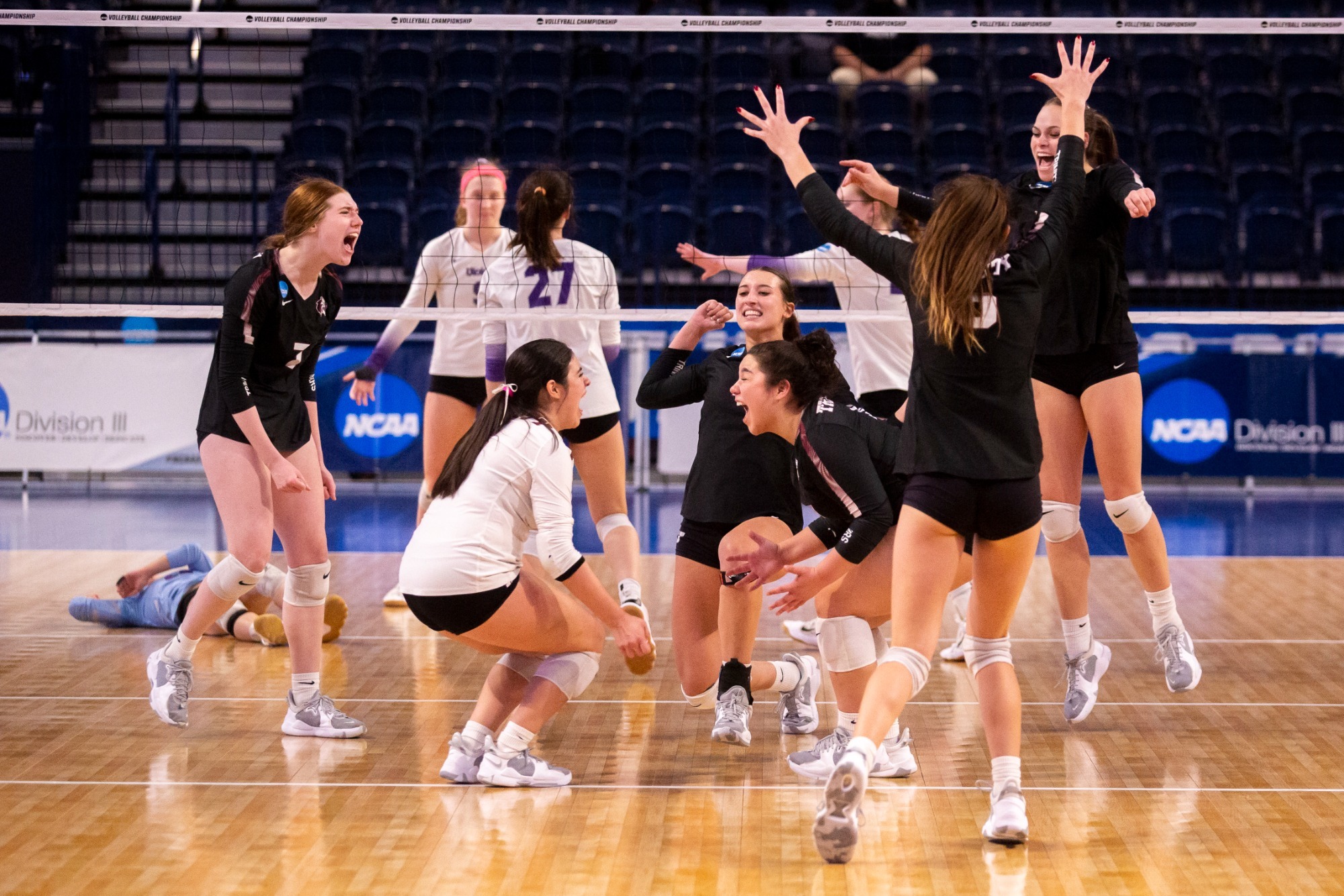 Trinity Reaches NCAA III Volleyball Final for First Time Since 1999, 3 ...