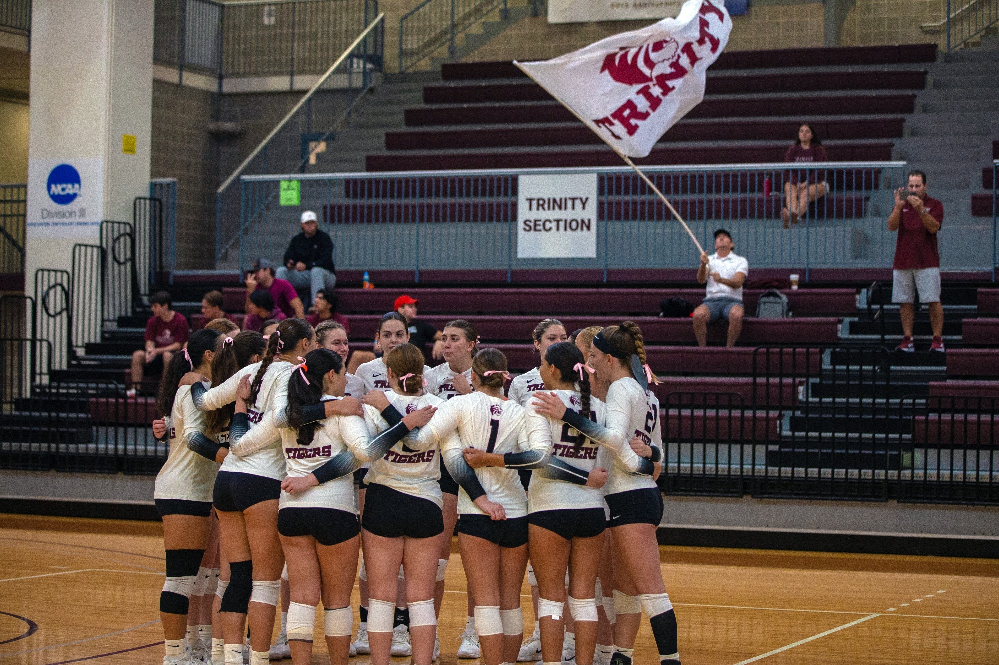 #13 Volleyball Caps Regular Season by Sweeping Schreiner - Trinity ...