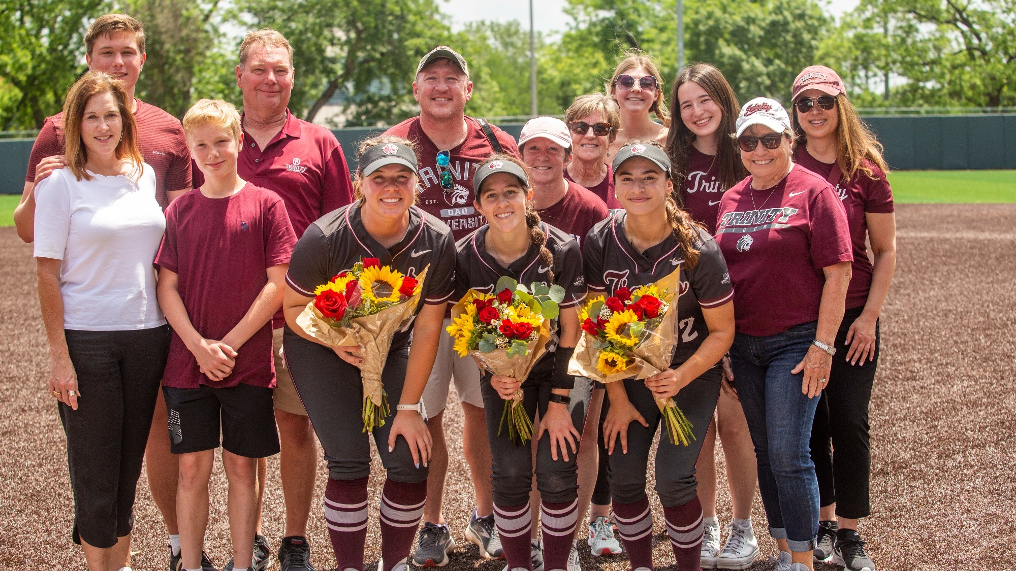 Softball Sweeps Dallas in Saturday DH to Celebrate Senior Day - Trinity ...