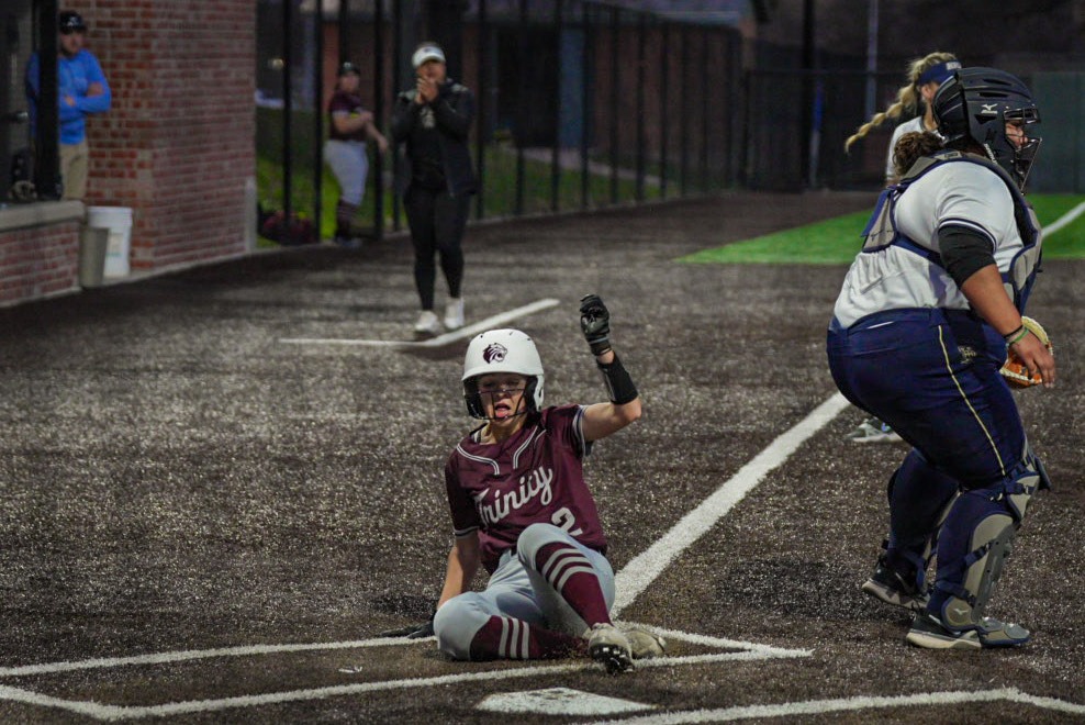 Trinity Sweeps Tuesday DH From Howard Payne - Trinity University