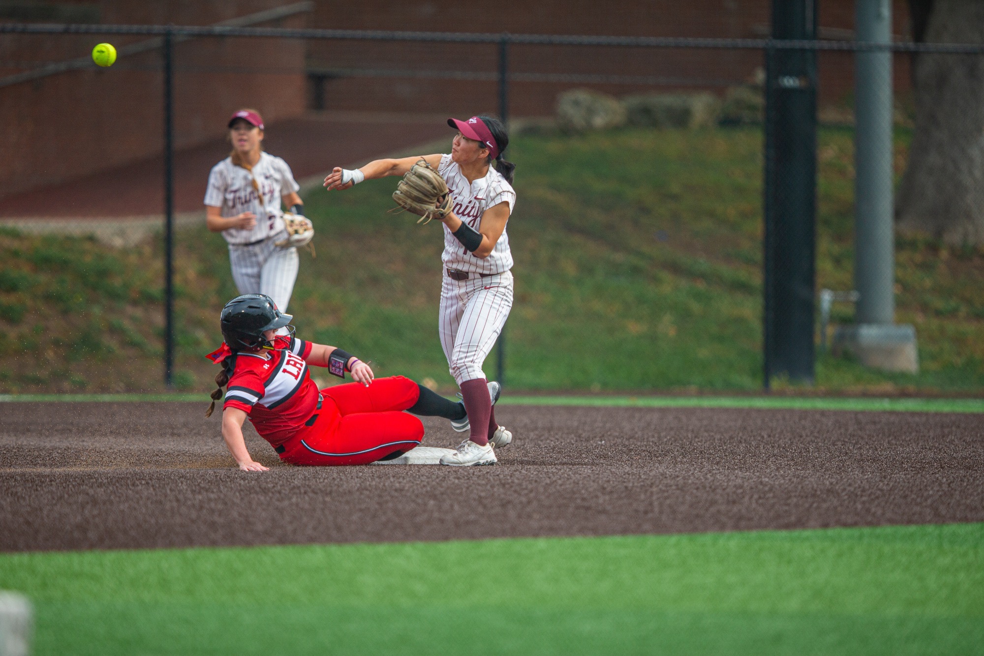 Softball Sweeps La Roche to Close Non-Conference Schedule - Trinity ...