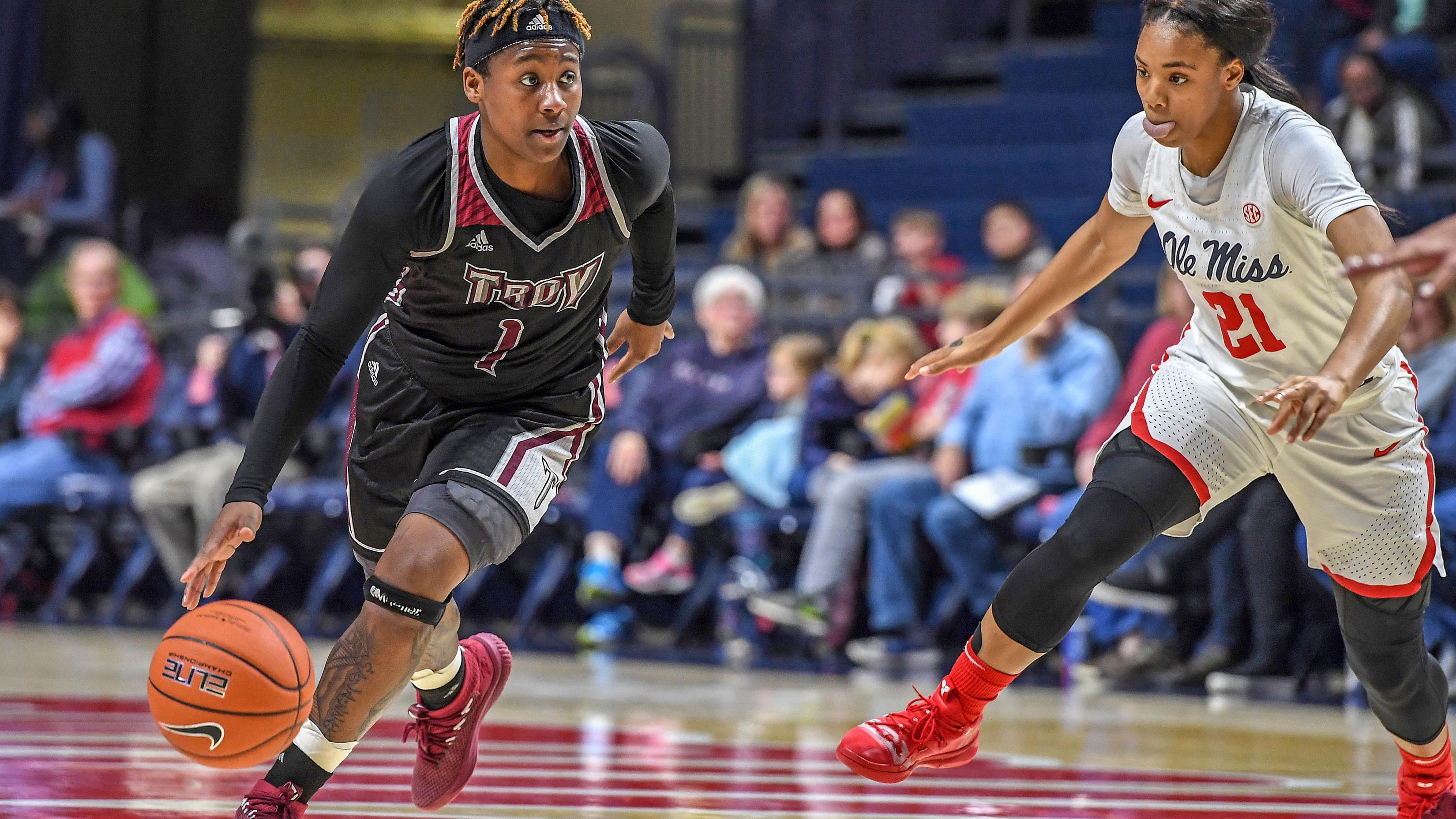 Kayla Robinson - Basketball (W) - Troy University Athletics