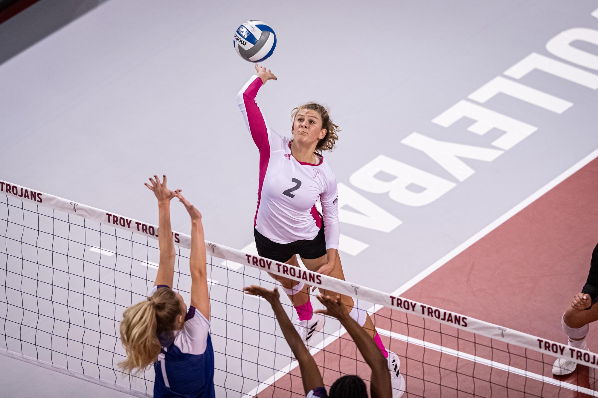 Janelle Davis Volleyball