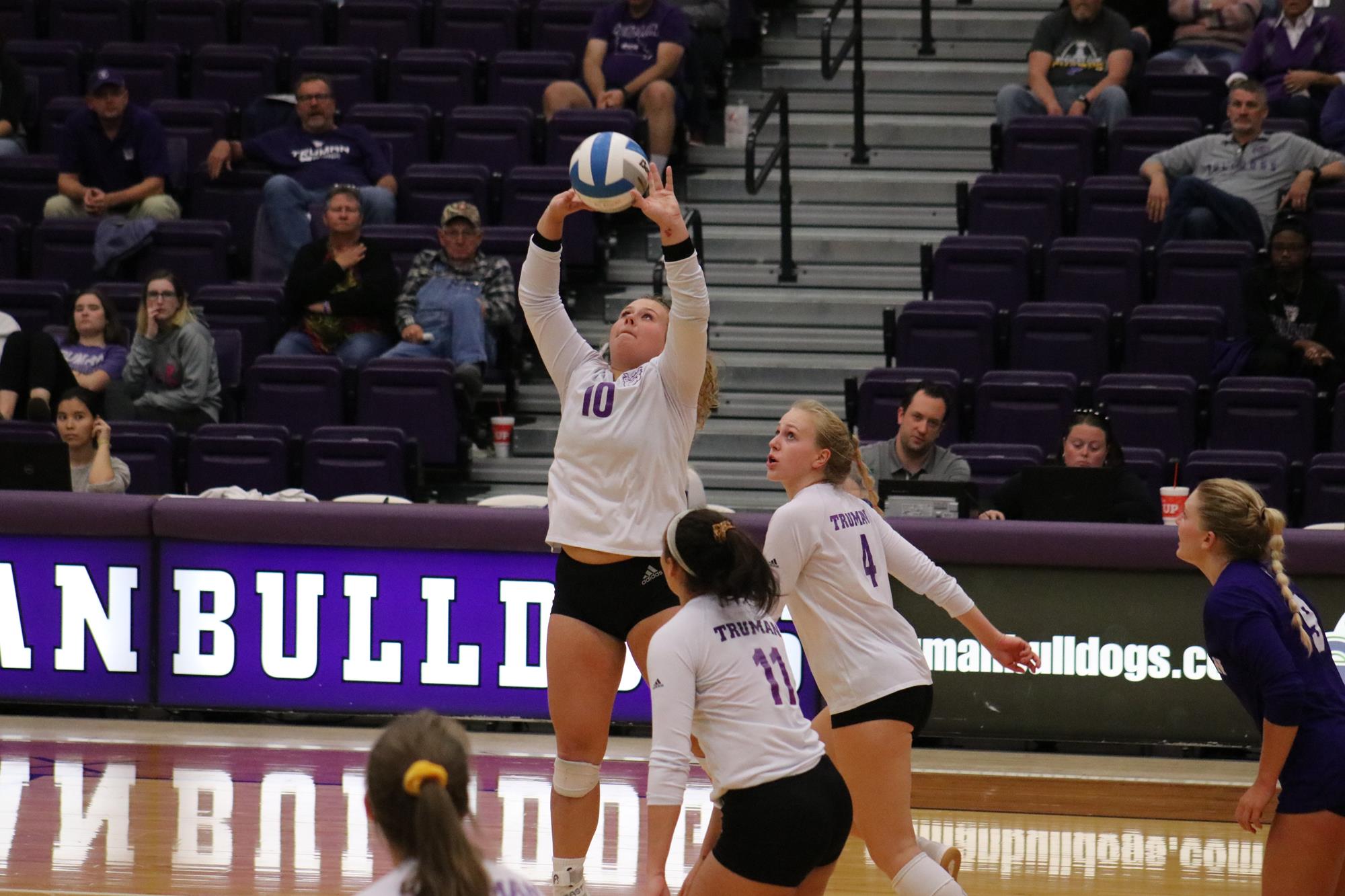 Rachel DeFries - Women's Volleyball - Truman State University Athletics