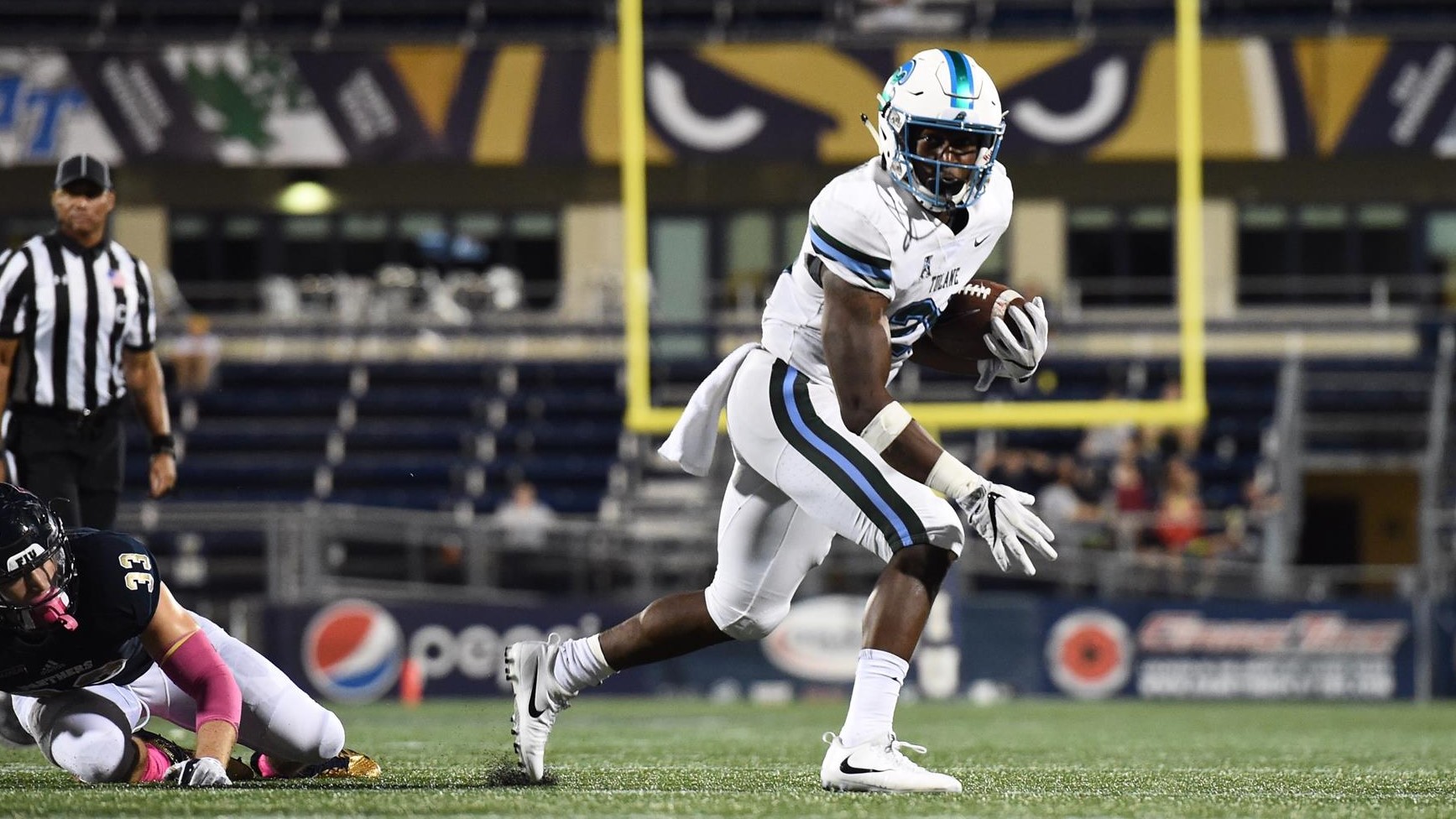 Dontrell Hilliard - Football - Tulane University Athletics