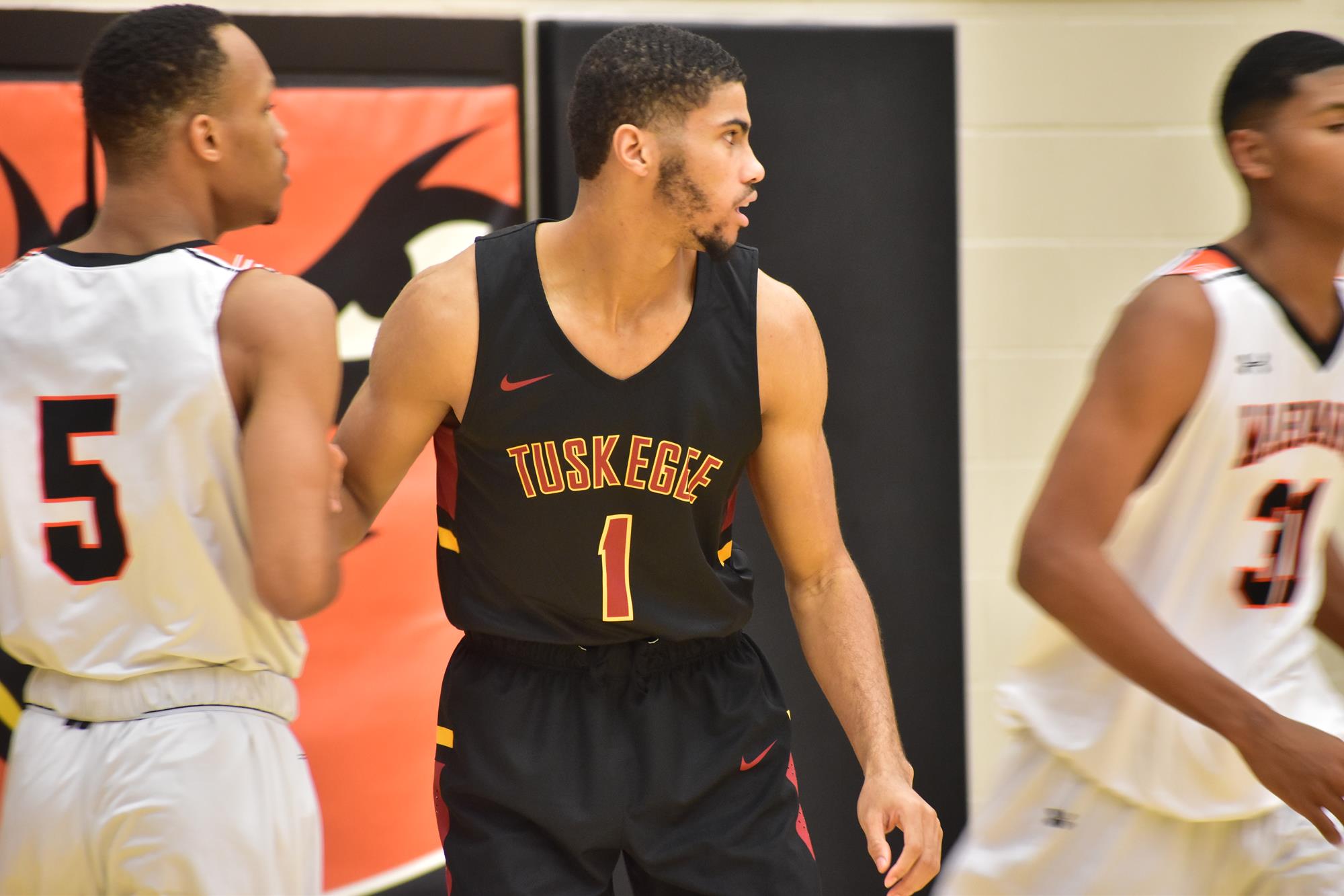Daniel Roach - Men's Basketball - Tuskegee University Athletics